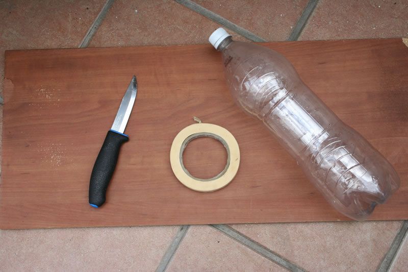 The 1 Minute / 0.10 $ Insect Trap : 3 Steps - Instructables