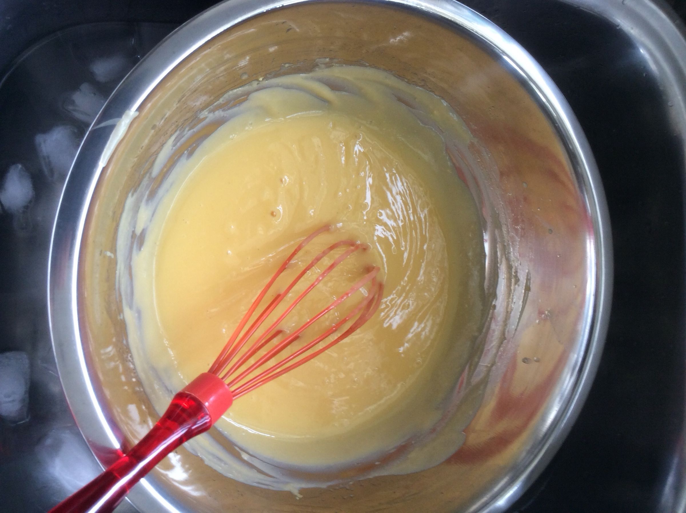 Sneeuwster and Advocaat a Dutch Treat for Easter : 4 Steps (with ...