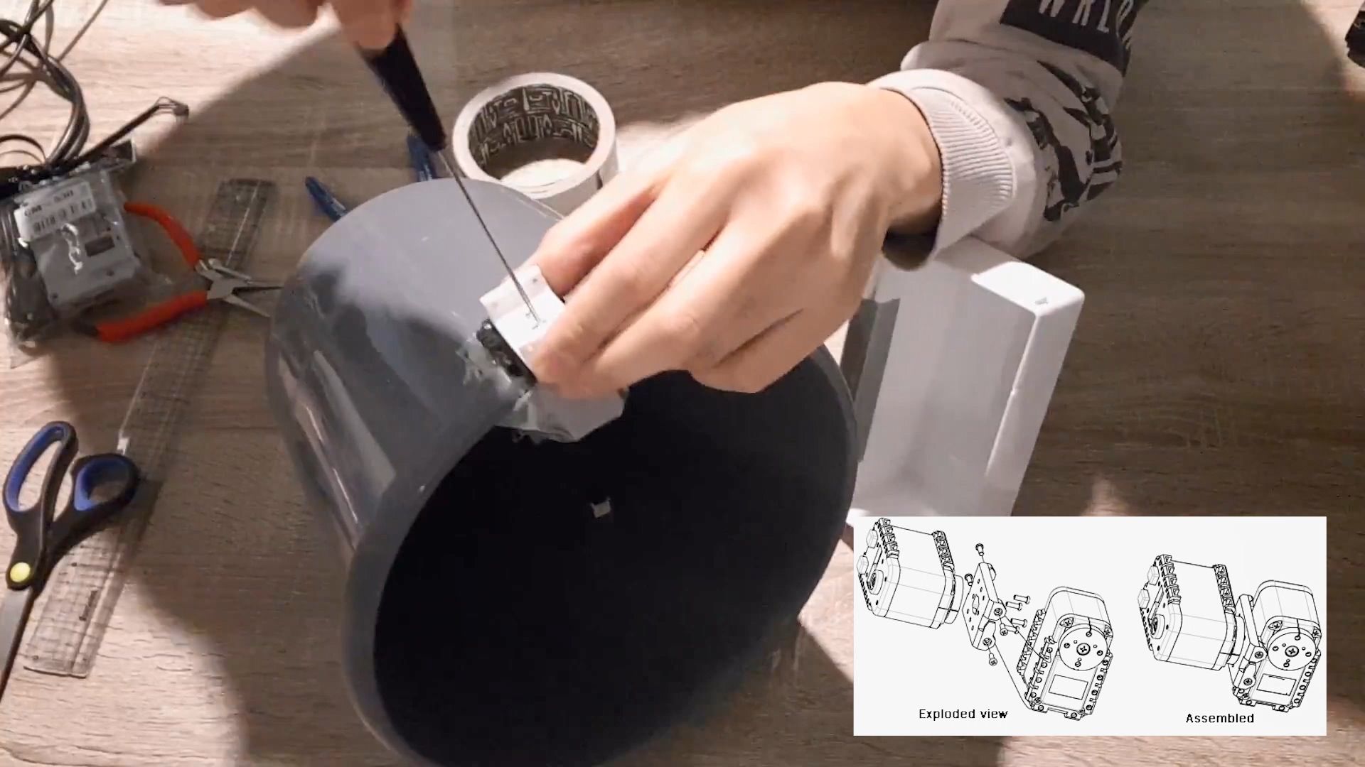 Trash Bin Robot - Giant Hungry Robot : 11 Steps (with Pictures ...