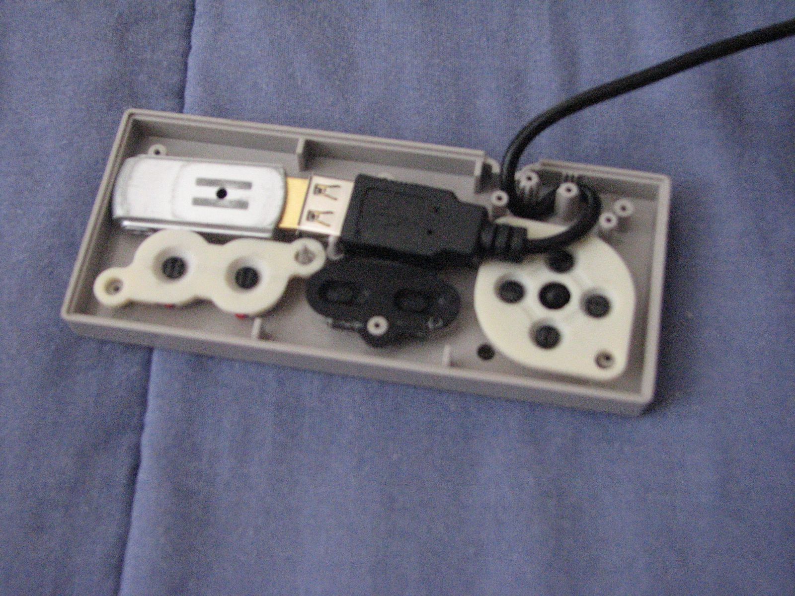 NES Controller USB Flash Drive : 8 Steps - Instructables