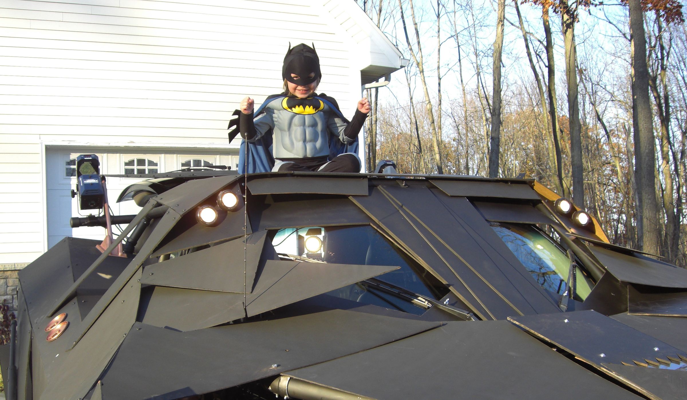 Make a Life-sized Batmobile Tumbler and Batman Themed Halloween Display ...