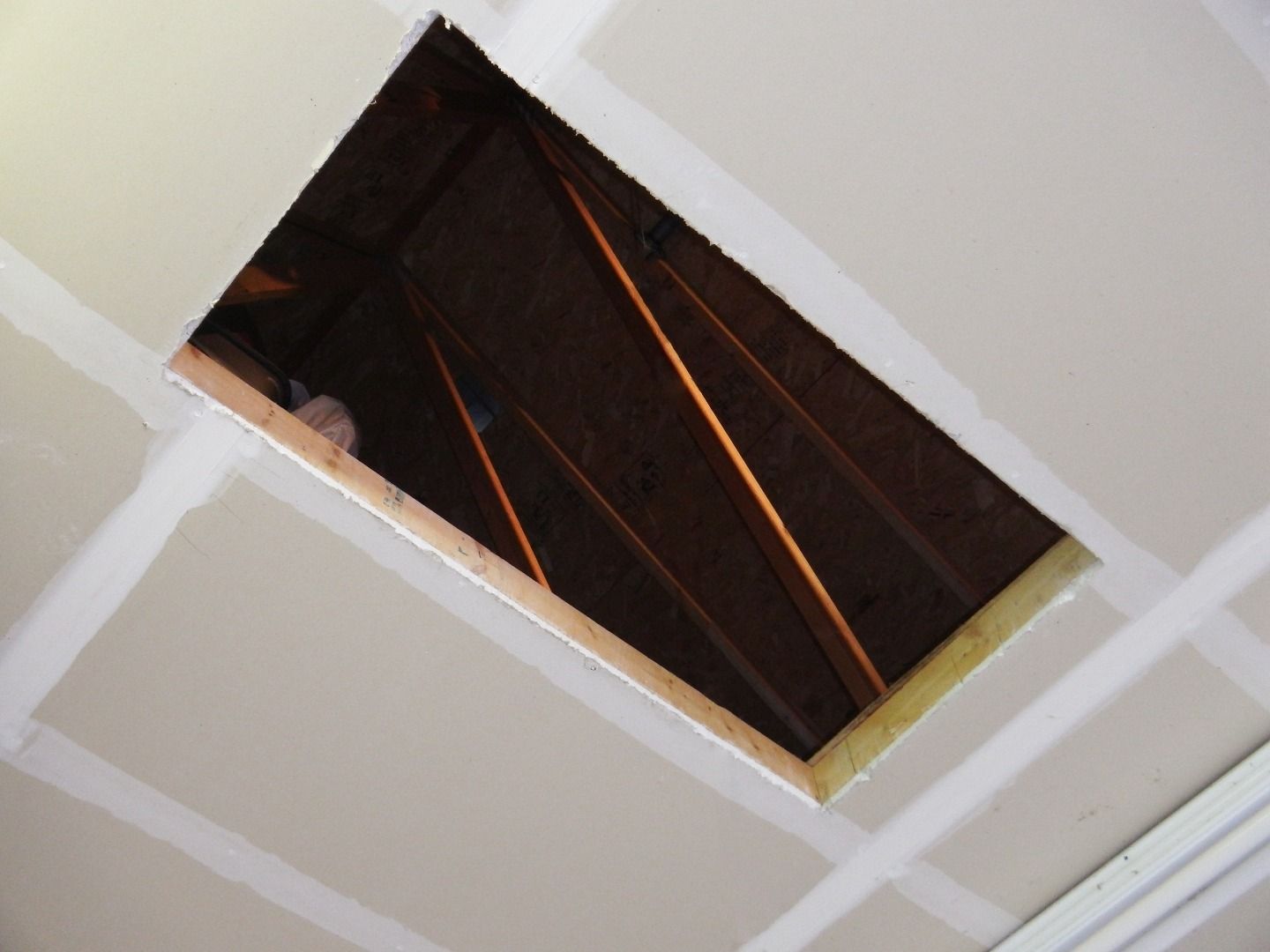 Garage Attic Electric Hoist : 7 Steps (with Pictures) - Instructables