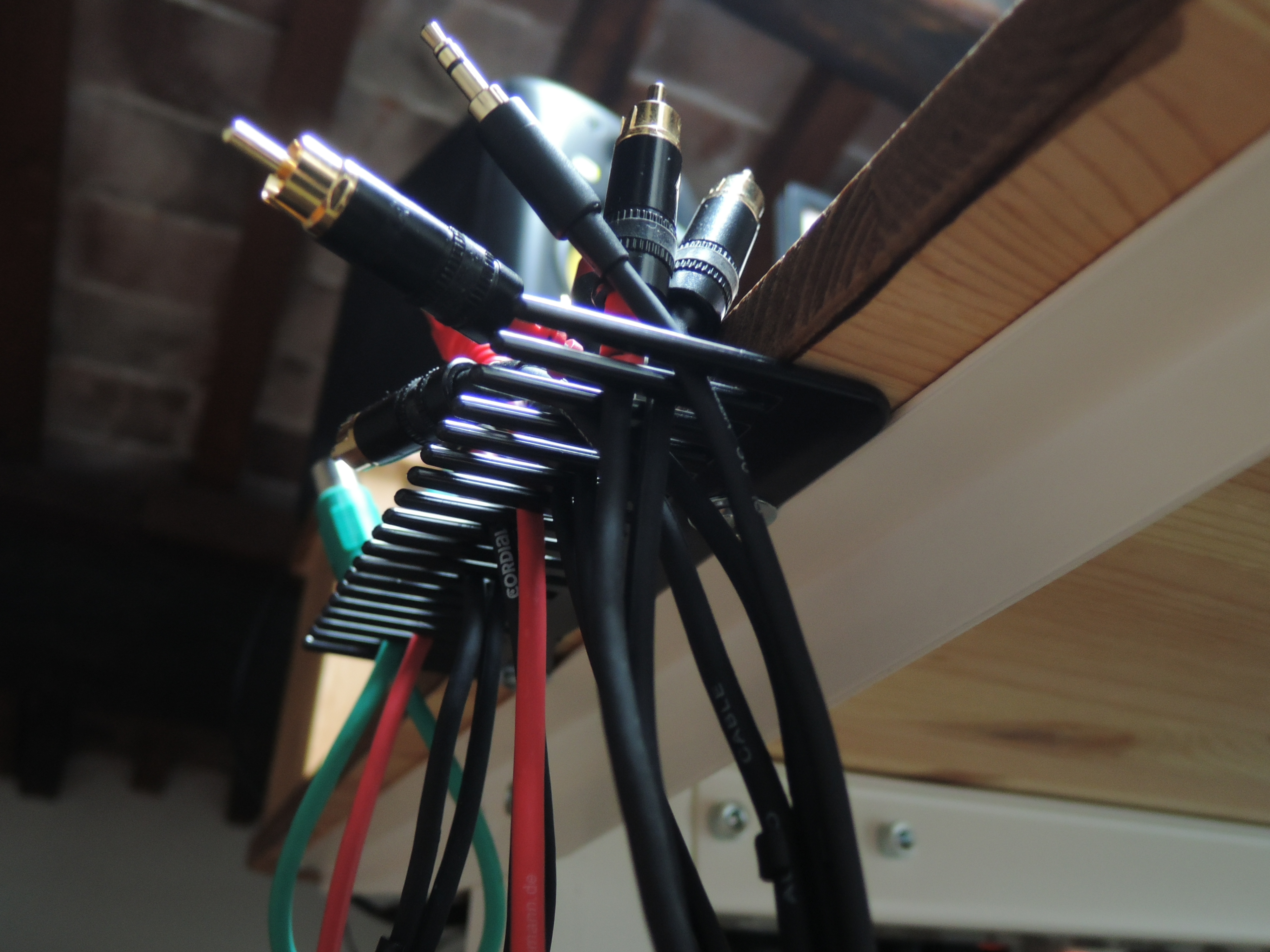 Comb Cable Holder - Instructables