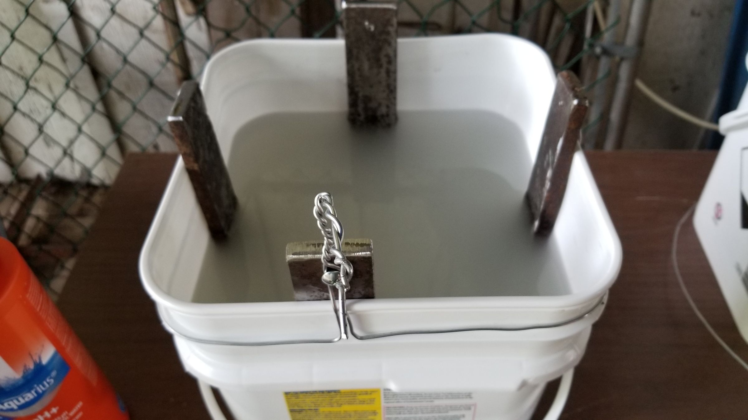 RUST!!! Removal. Using Electrolysis. : 28 Steps (with Pictures ...