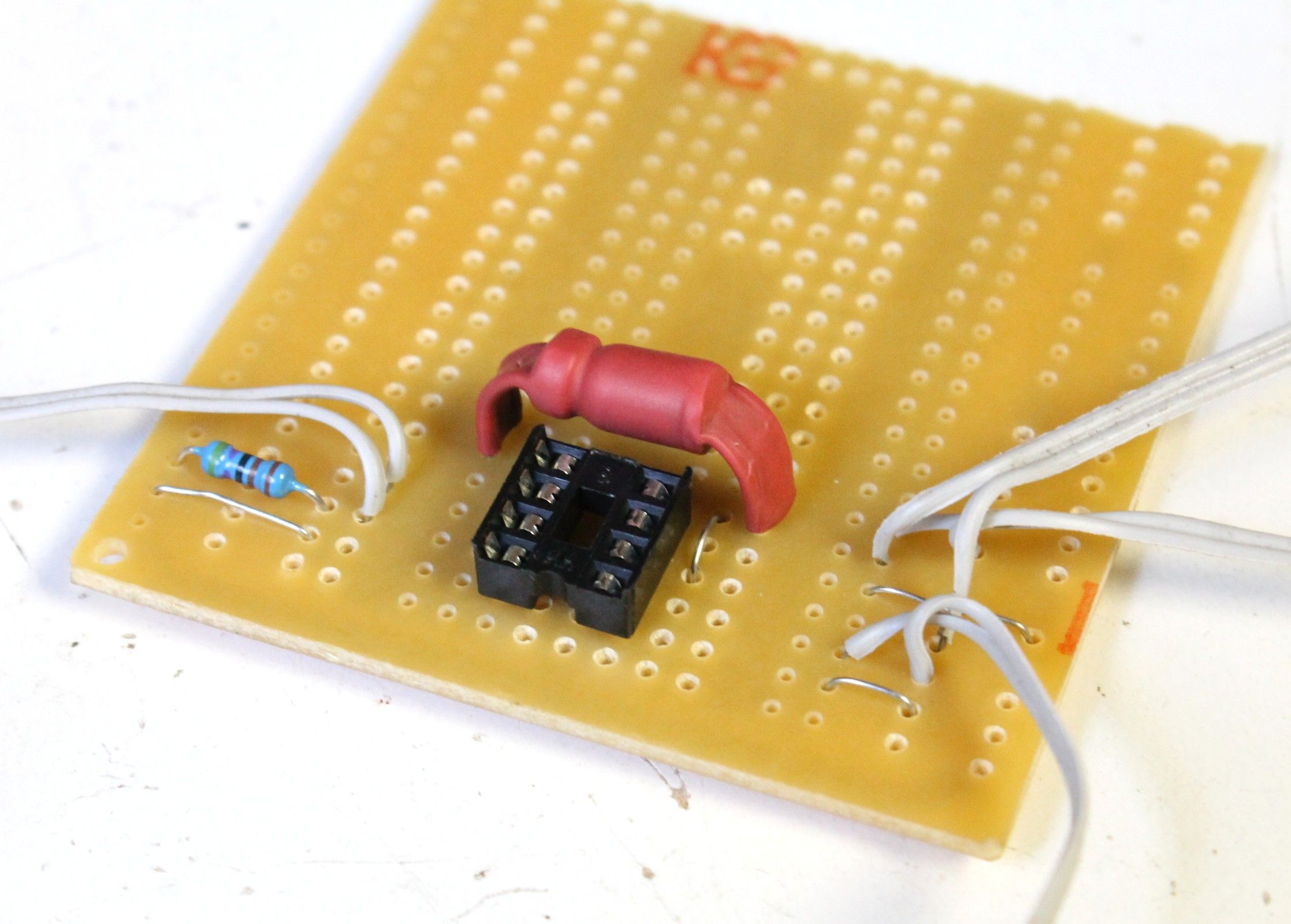 Fizzle Loop Synth V3 (555 Timer) : 11 Steps (with Pictures) - Instructables