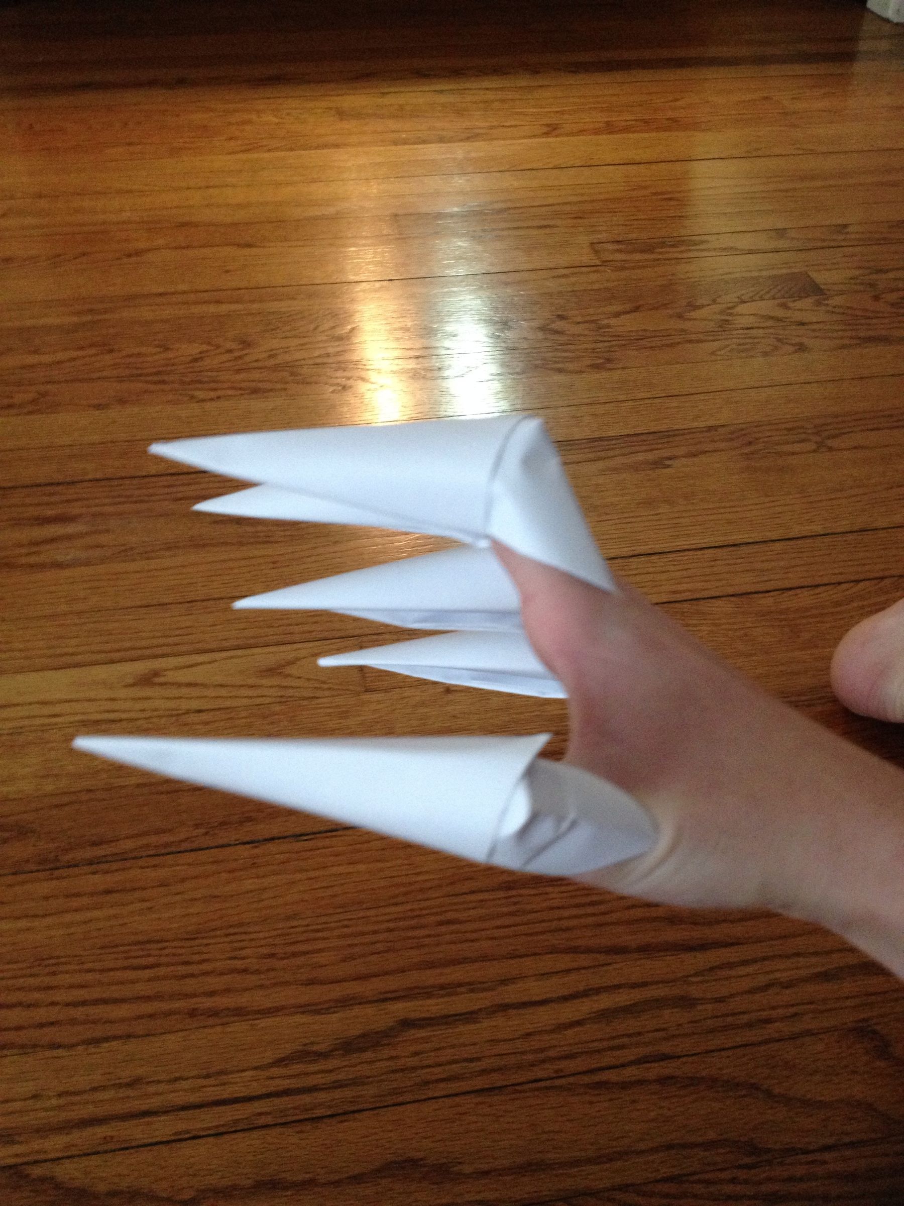 Paper Claws : 10 Steps - Instructables