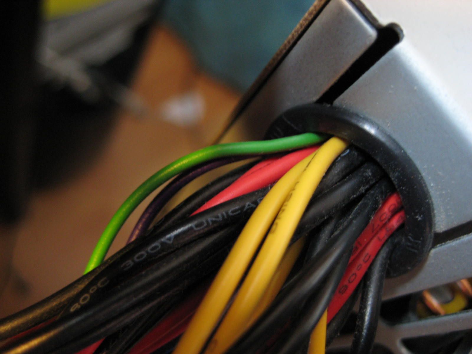 How to Power Up an ATX Power Supply Without a PC! : 3 Steps - Instructables