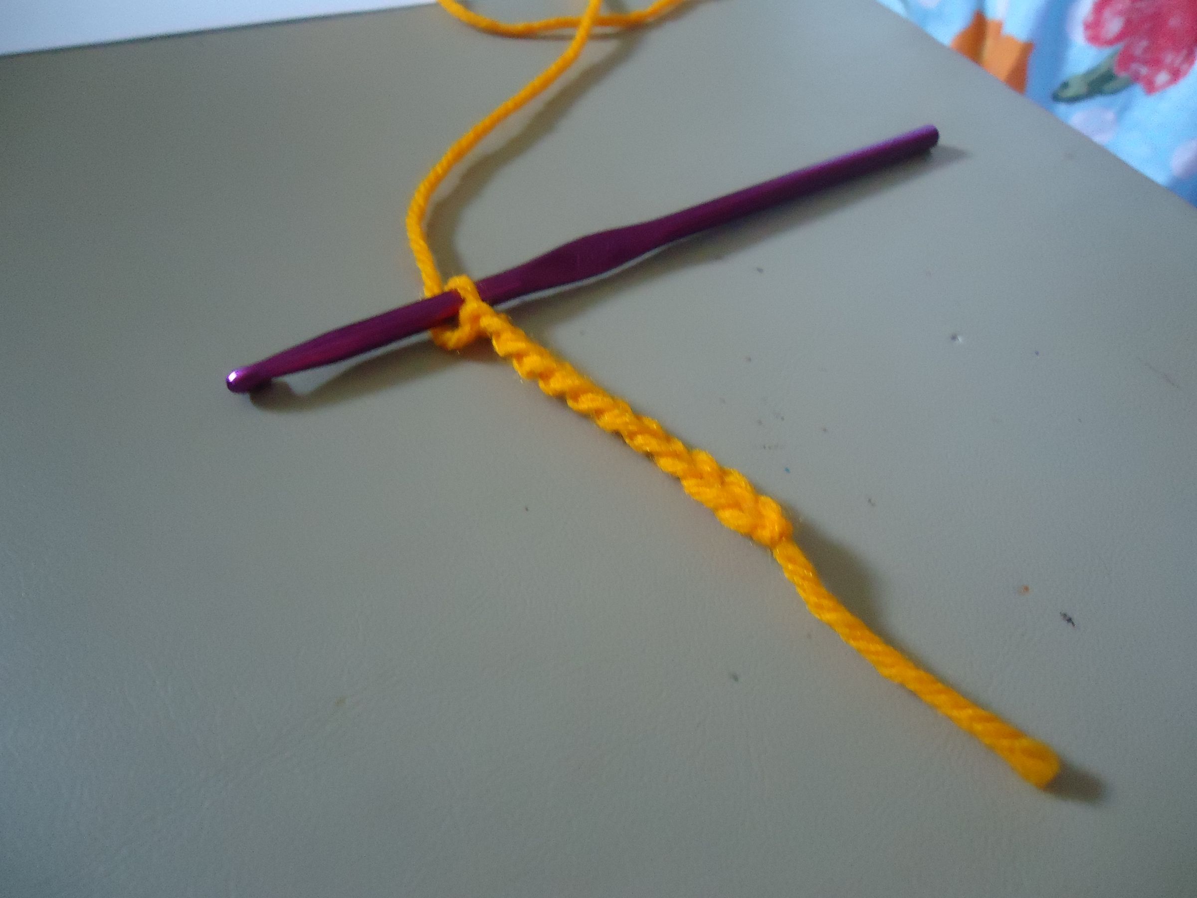 First Beginner Crochet Project: Single Crochet Square : 18 Steps (with ...