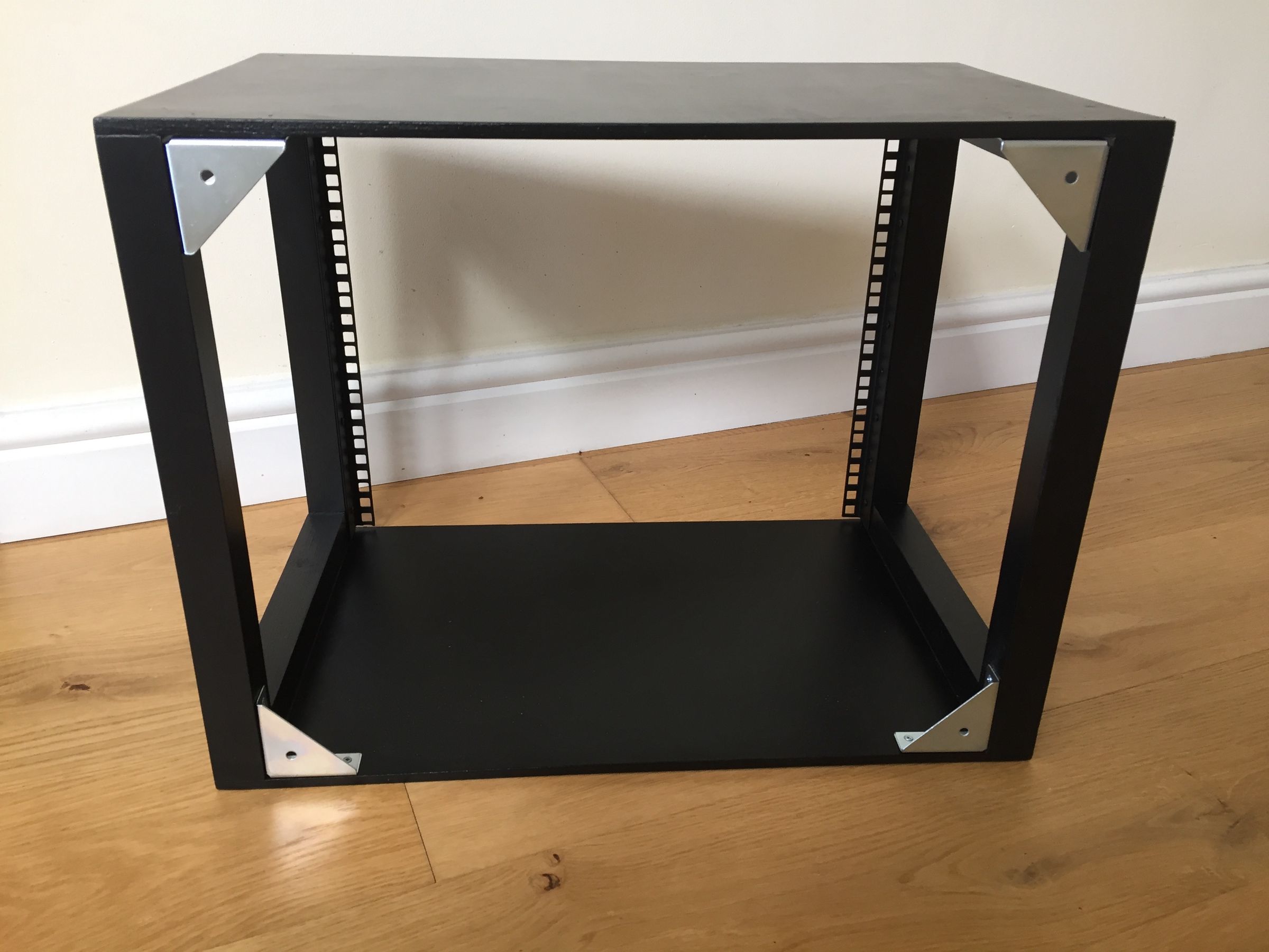 19 Inch 9U Comms Rack Made of Wood : 5 Steps - Instructables