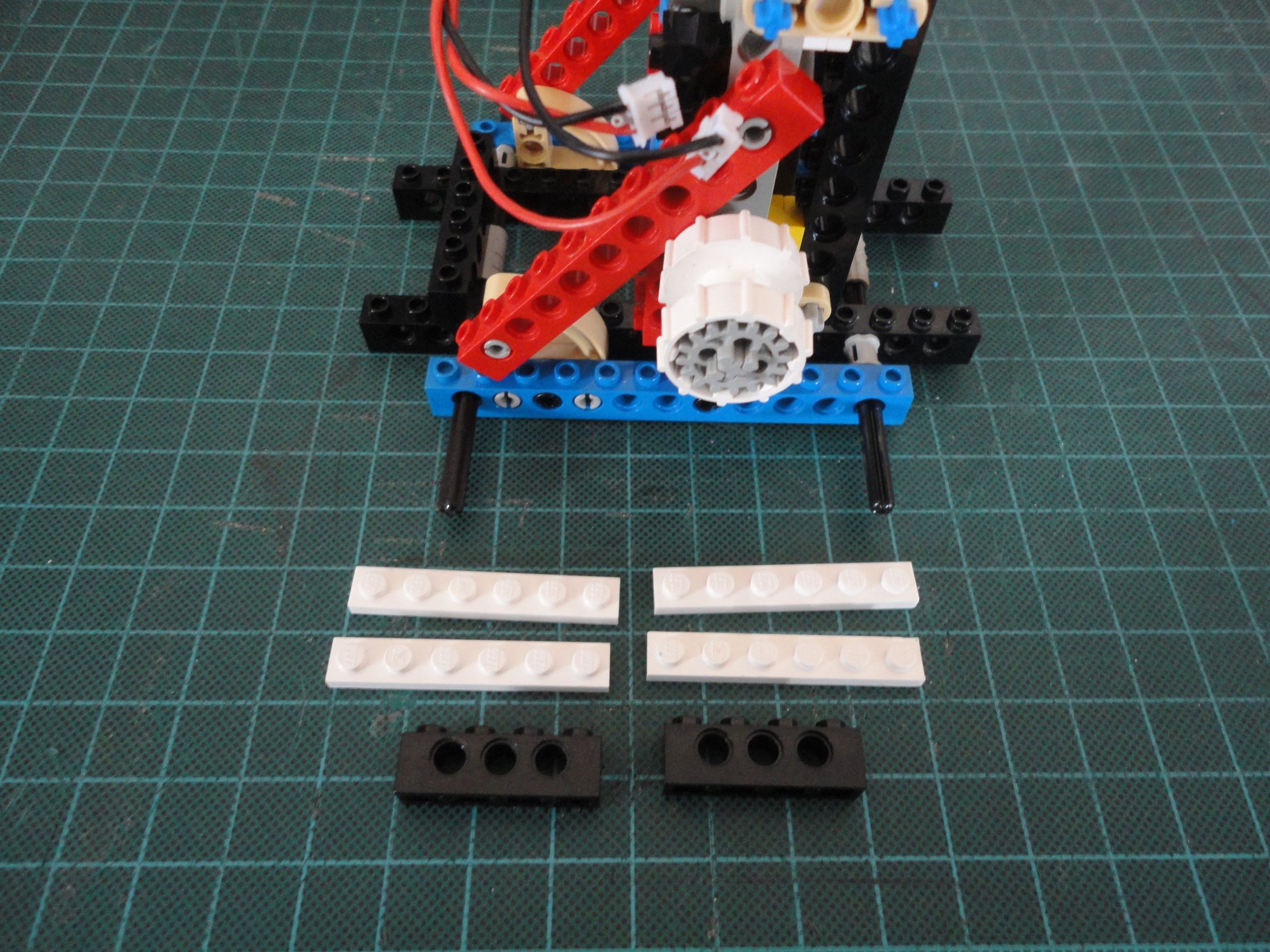 Lego Track Bot : 14 Steps (with Pictures) - Instructables