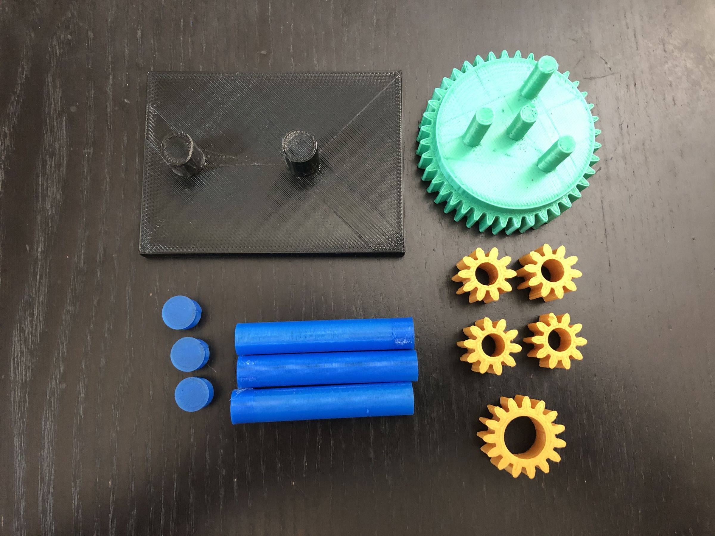 Simple Gear Mechanism (Move Things) : 23 Steps (with Pictures ...