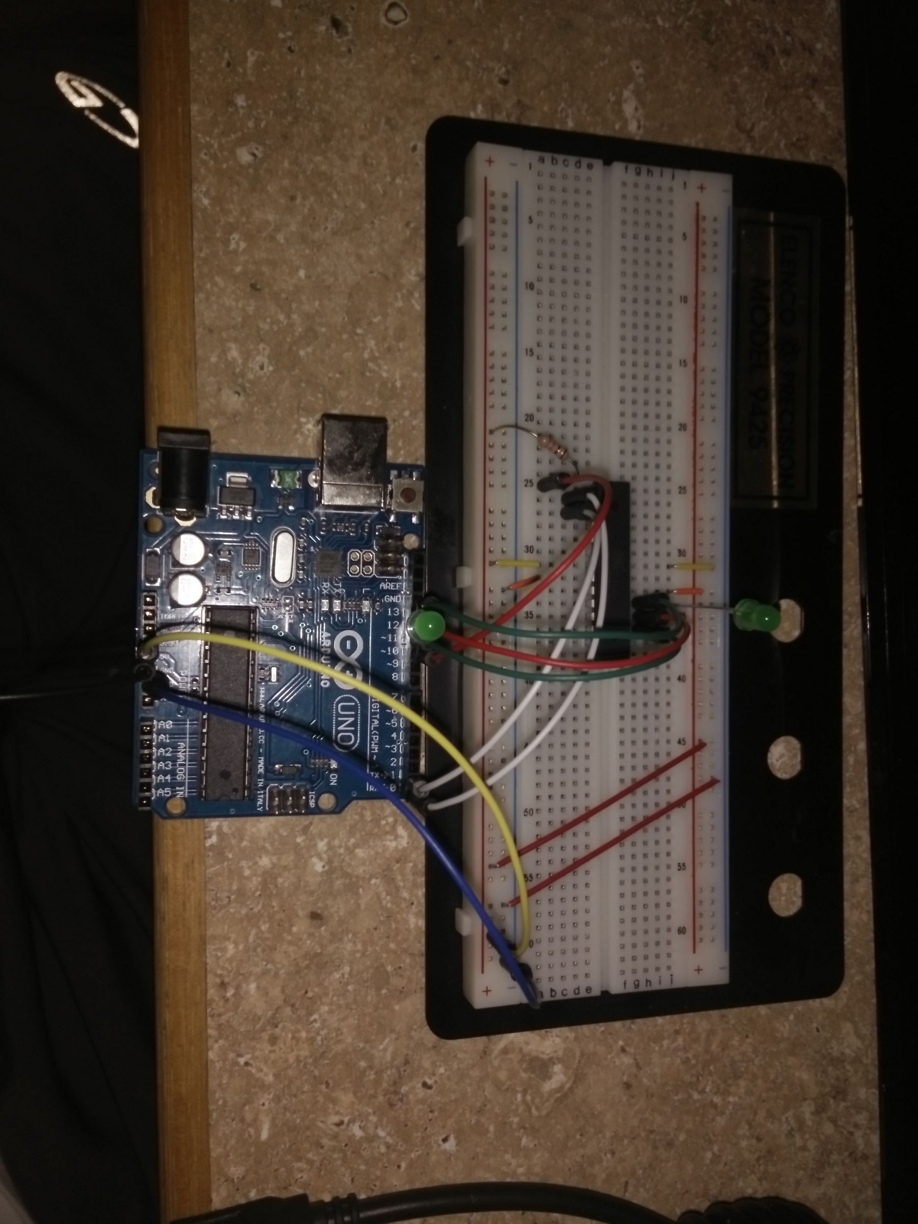 Making the Simplest Bare Breadboard Arduino Without Crystal : 6 Steps ...