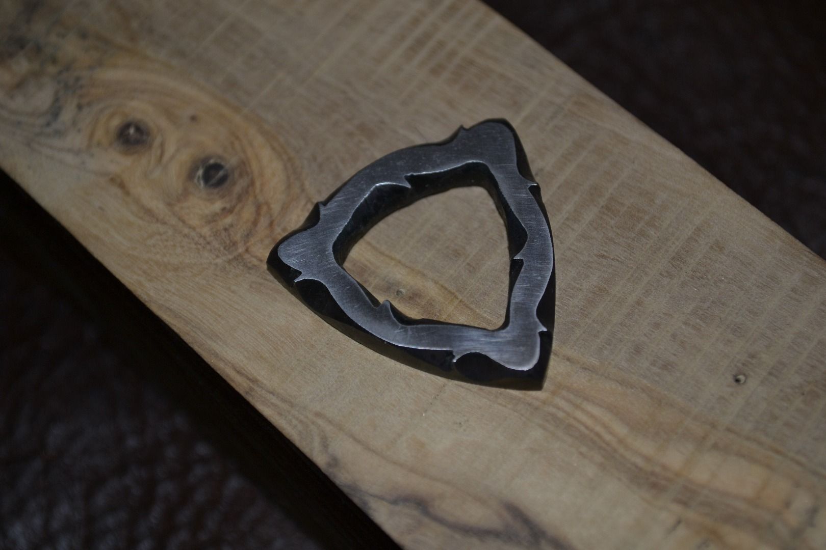 Reuleaux Triangle Pendant : 6 Steps (with Pictures) - Instructables