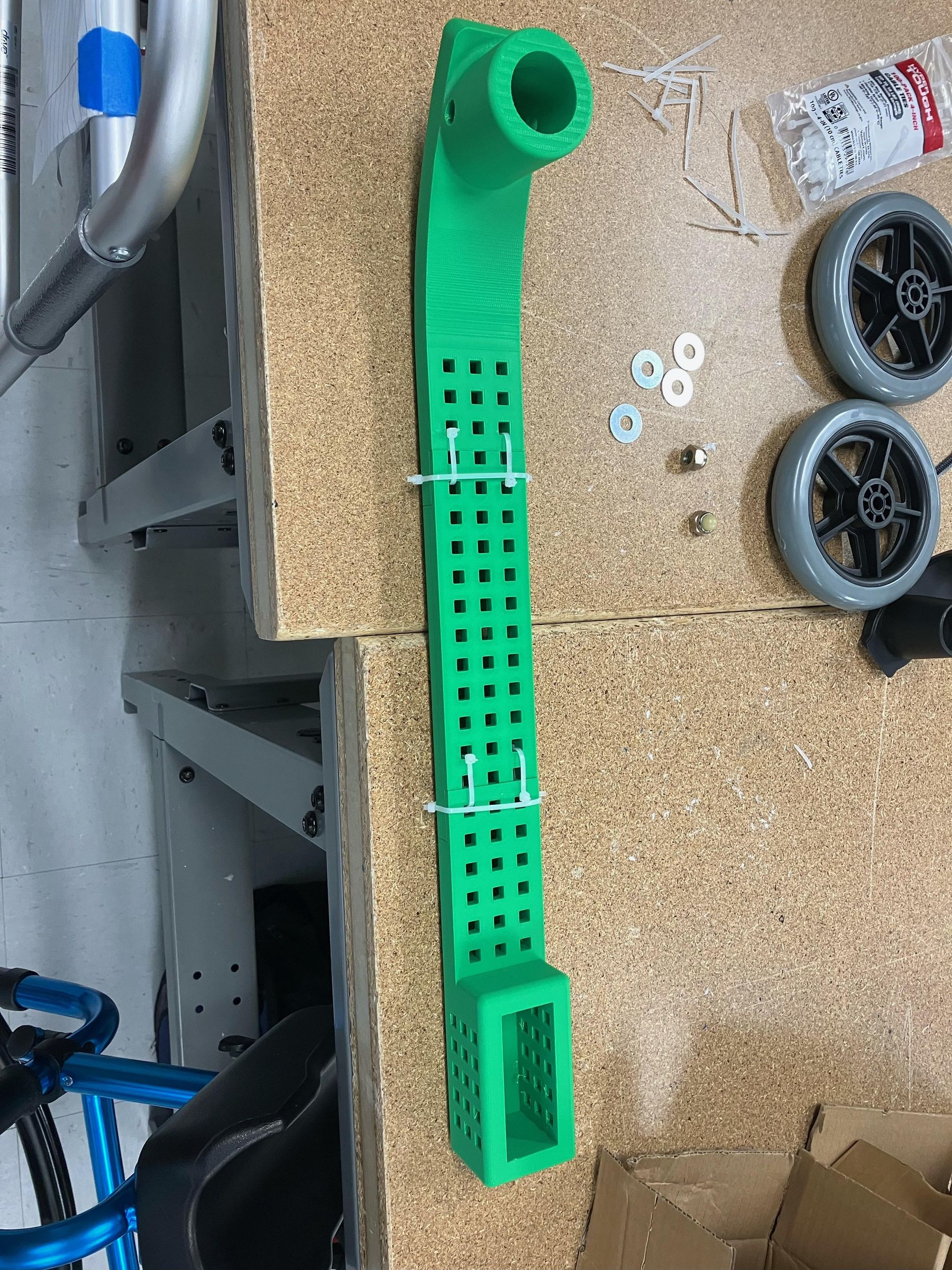 Adaptive Arm-lifting Attachment for a Standard Walker : 6 Steps ...