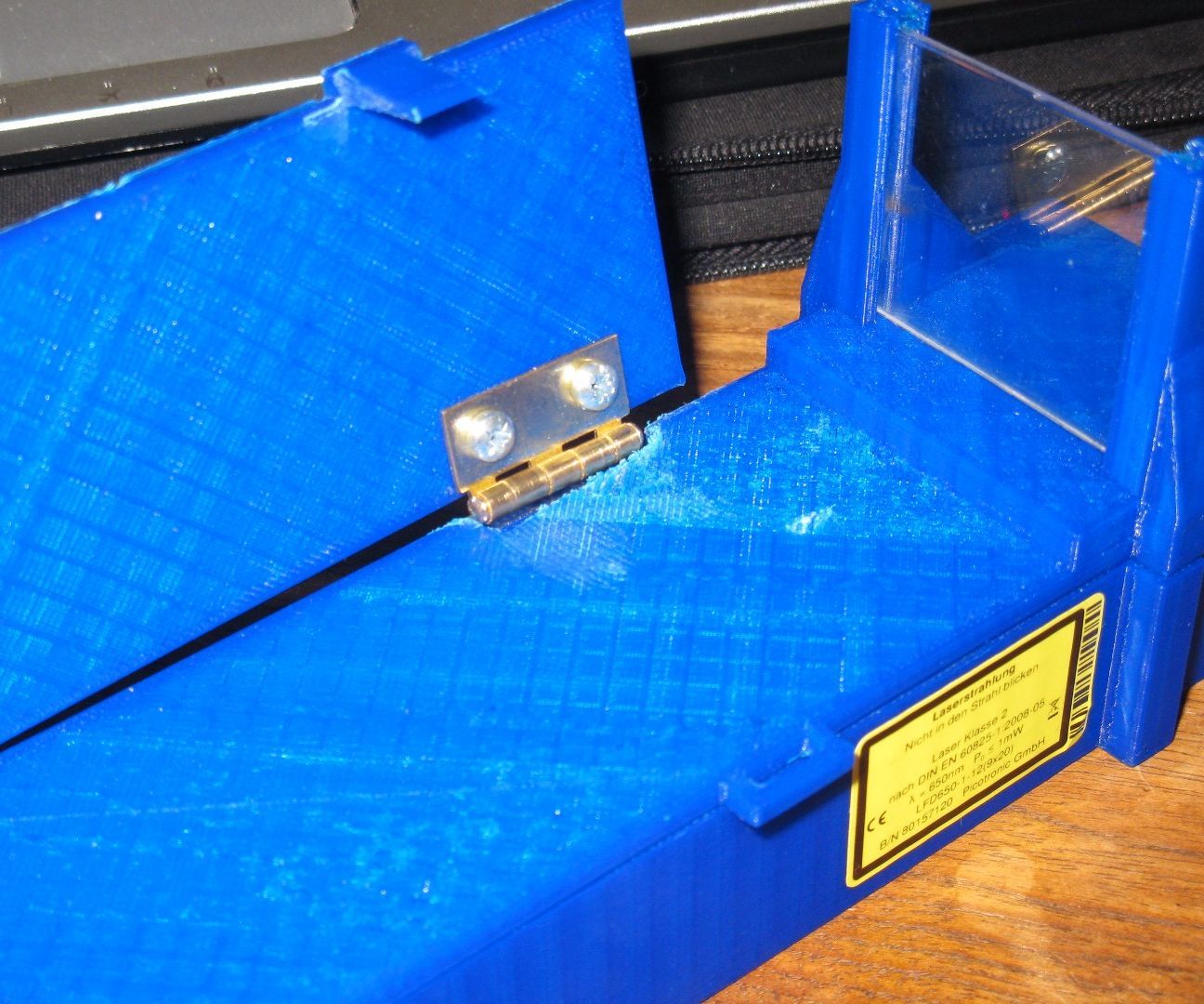 Project : Red Dot : 4 Steps - Instructables