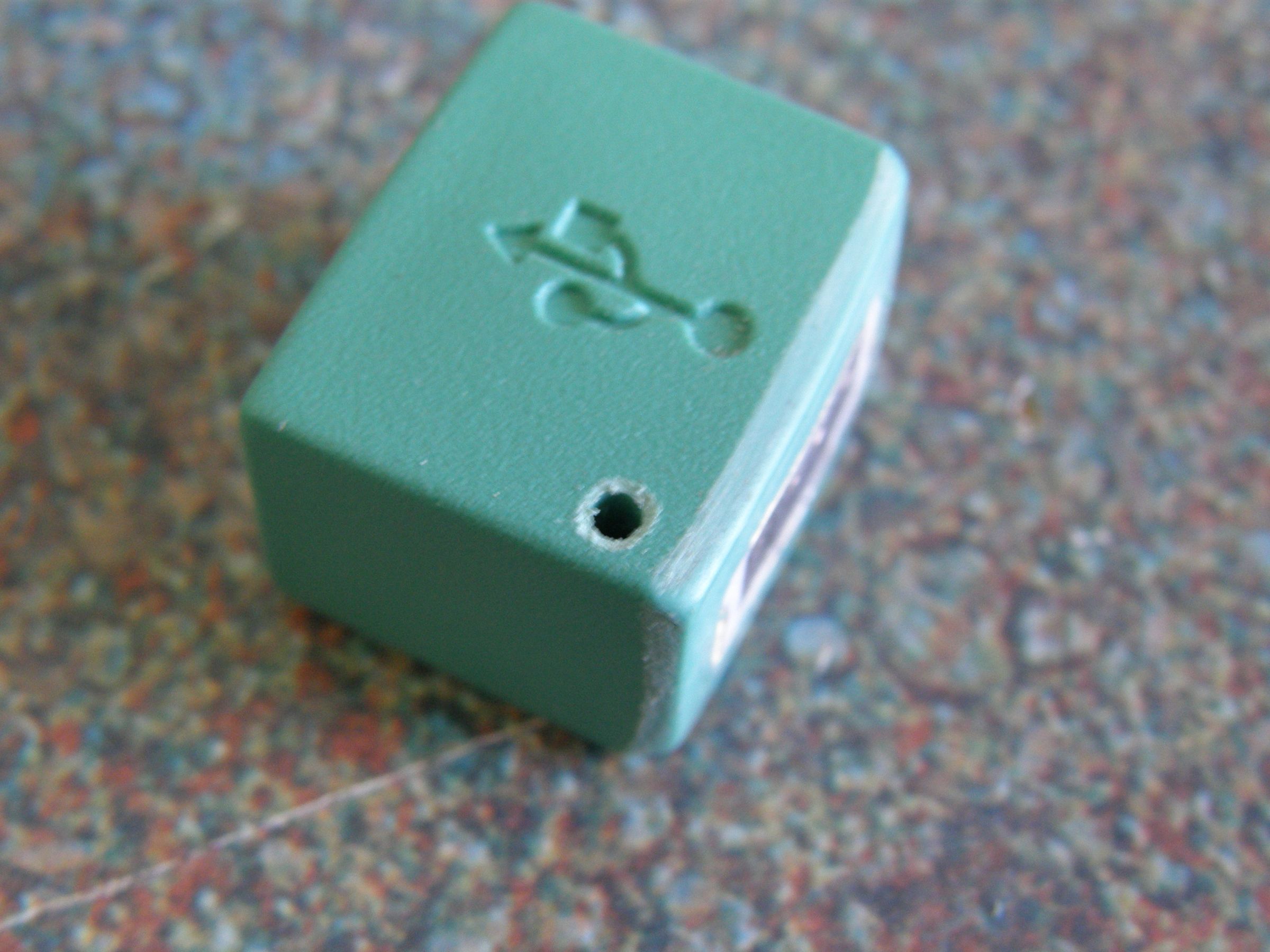USB Replacement Cap : 3 Steps - Instructables