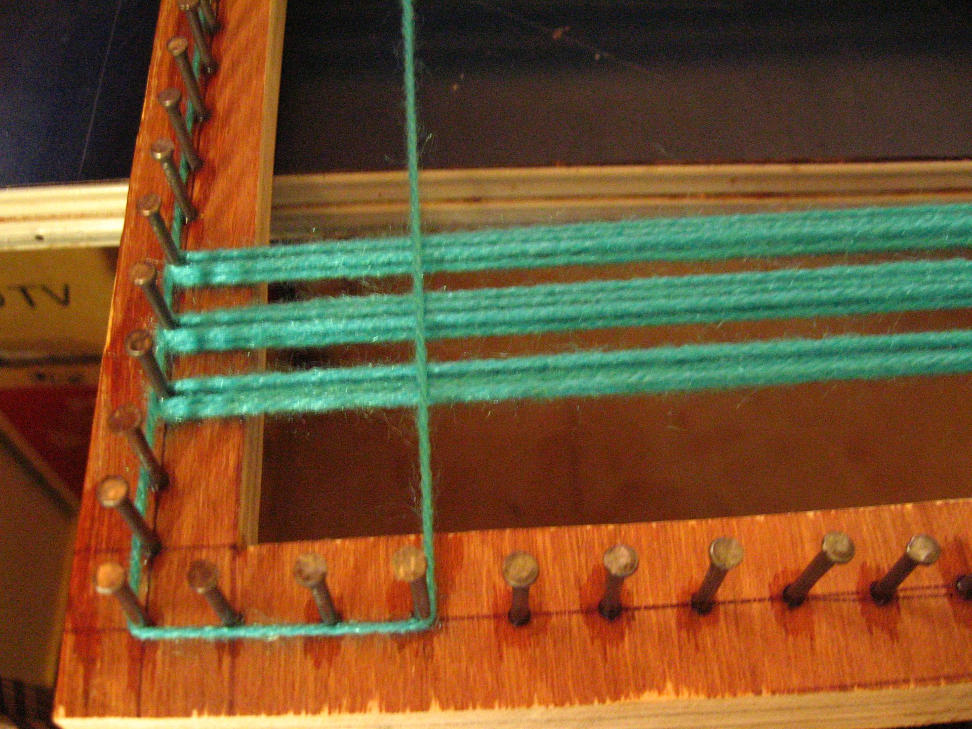 How to Weave a Small Table Mat With Home Made Loom : 13 Steps (with ...