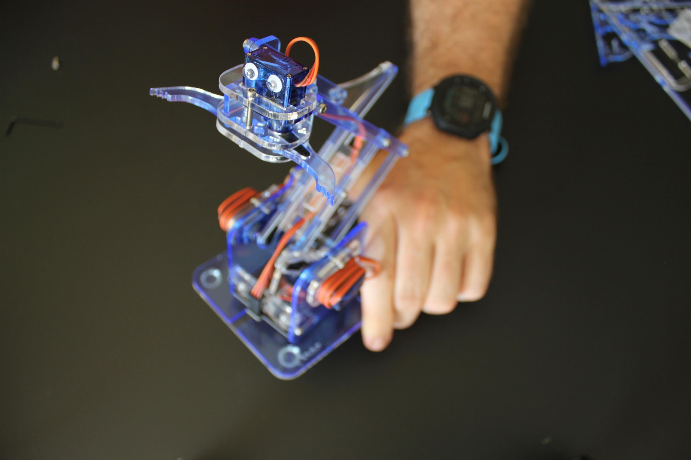 Pocket Sized Robot Arm - MeArm V3.0 - Small, Hackable, Open Source : 18 ...