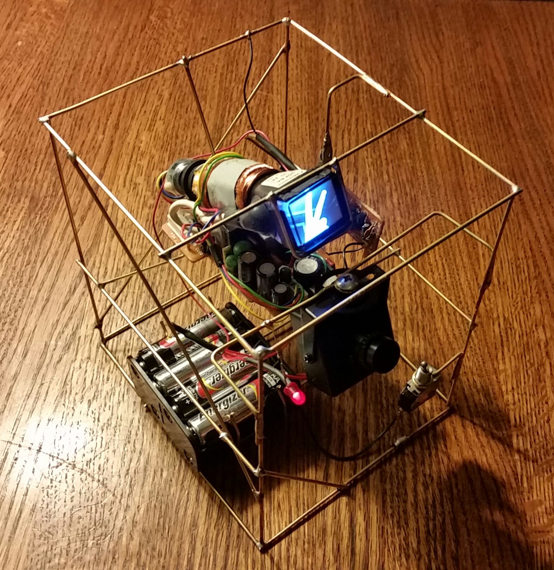 Freeform Mini CRT Sculpture : 4 Steps (with Pictures) - Instructables