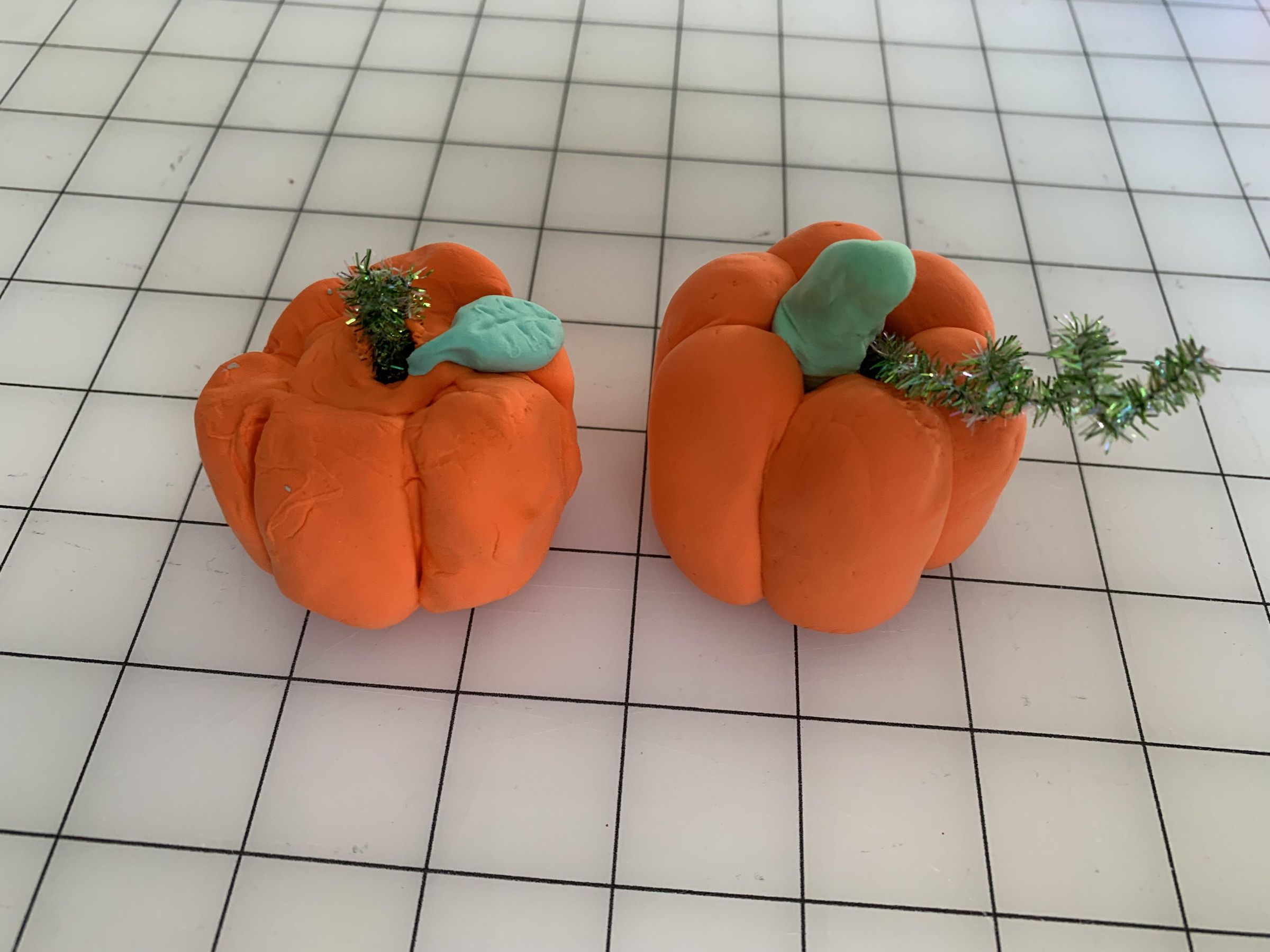 Easy Clay Pumpkin Sculpture : 5 Steps (with Pictures) - Instructables