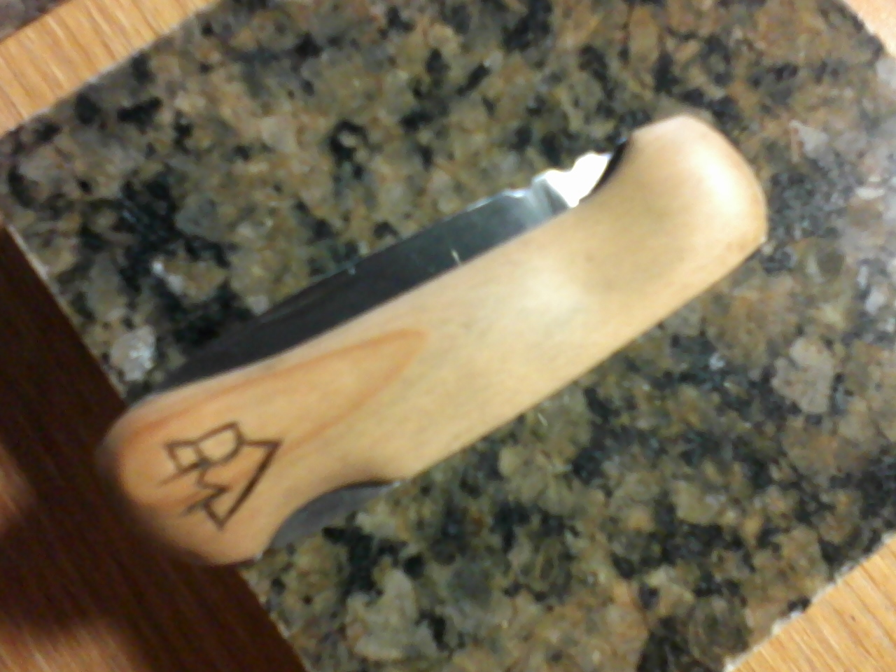 Custom Knife Scales - Instructables