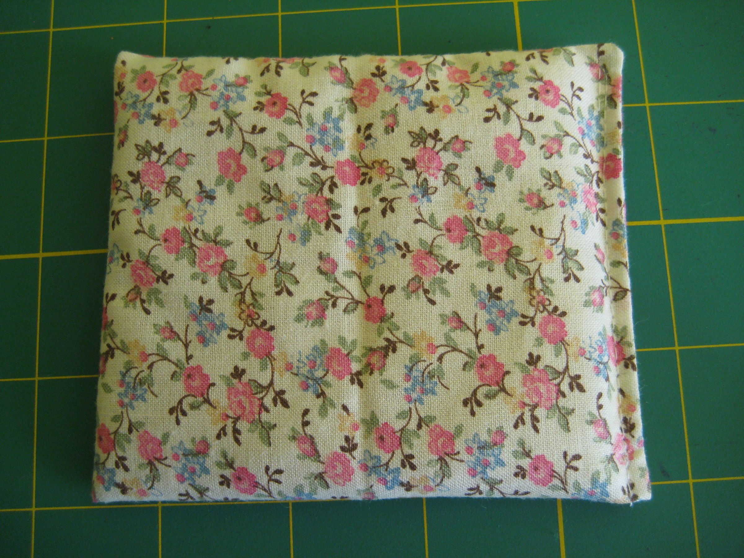 Lovers' Mitten With Reusable Pocket Warmer : 11 Steps (with Pictures ...