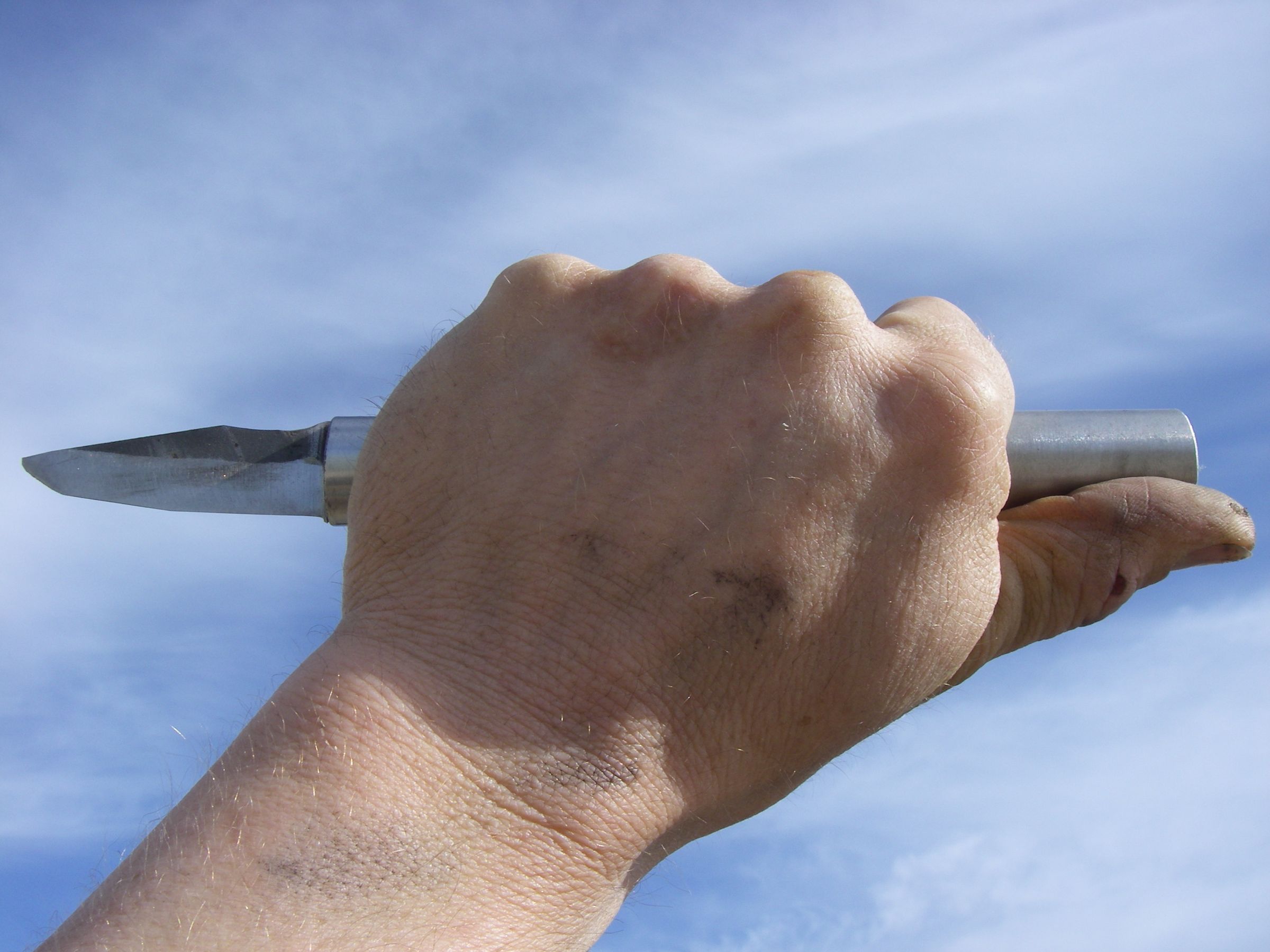 Make a Quick Knife From a Clutch Finger : 12 Steps (with Pictures ...