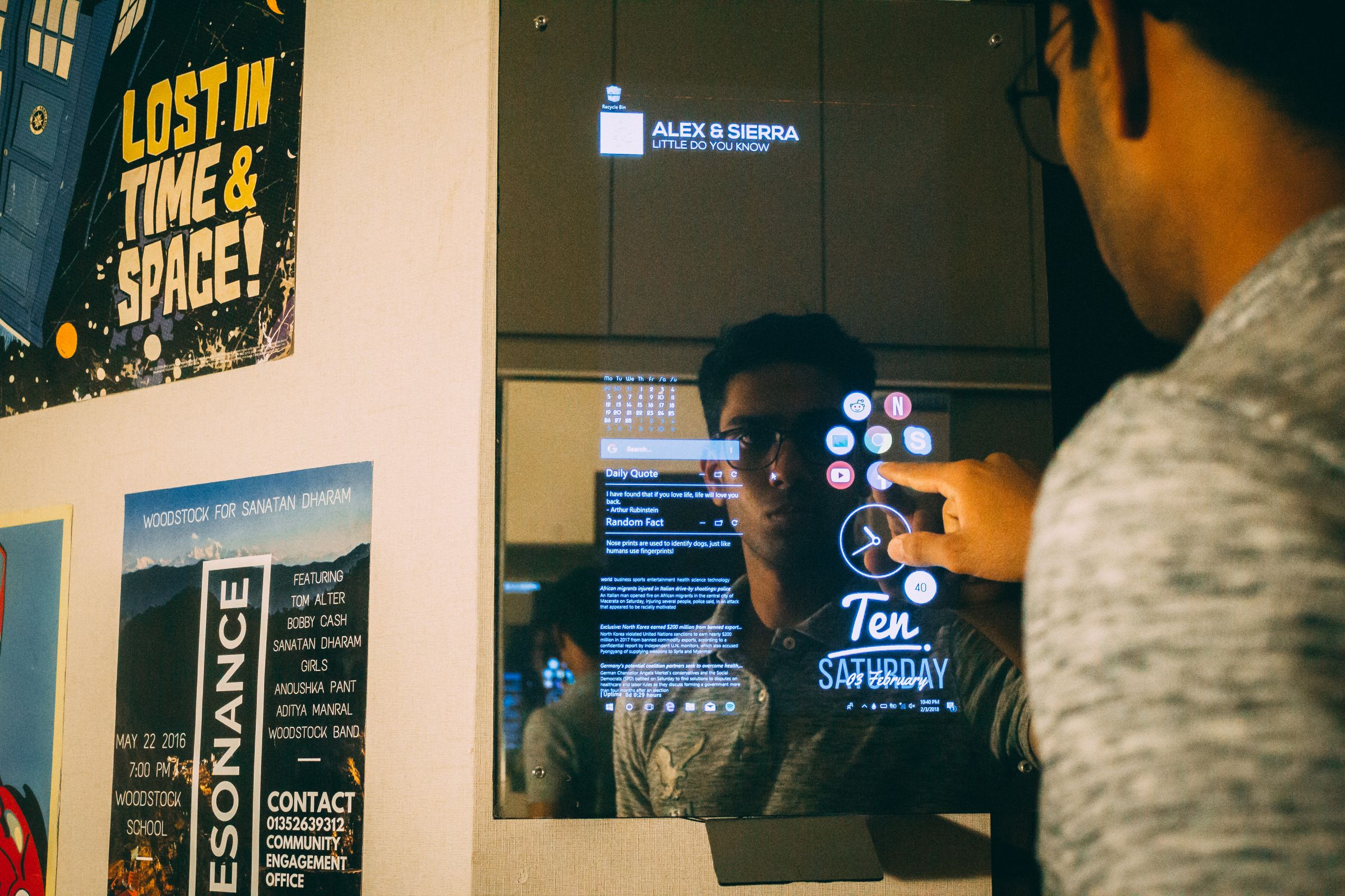 Floating Smart Magic Mirror From Old Laptop With Alexa Voice ...