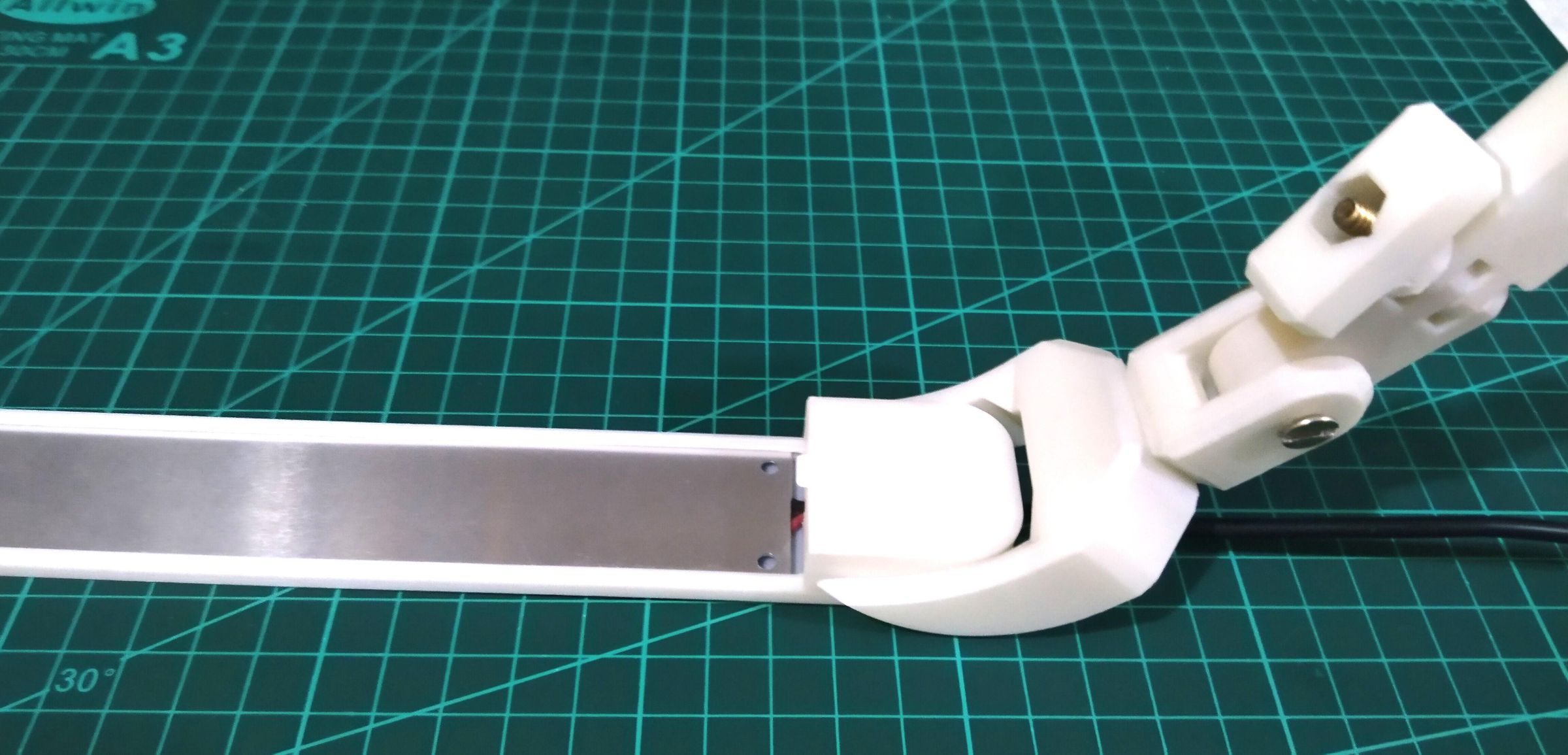 MagnoLamp : a Magnetic Desk Lamp : 7 Steps (with Pictures) - Instructables
