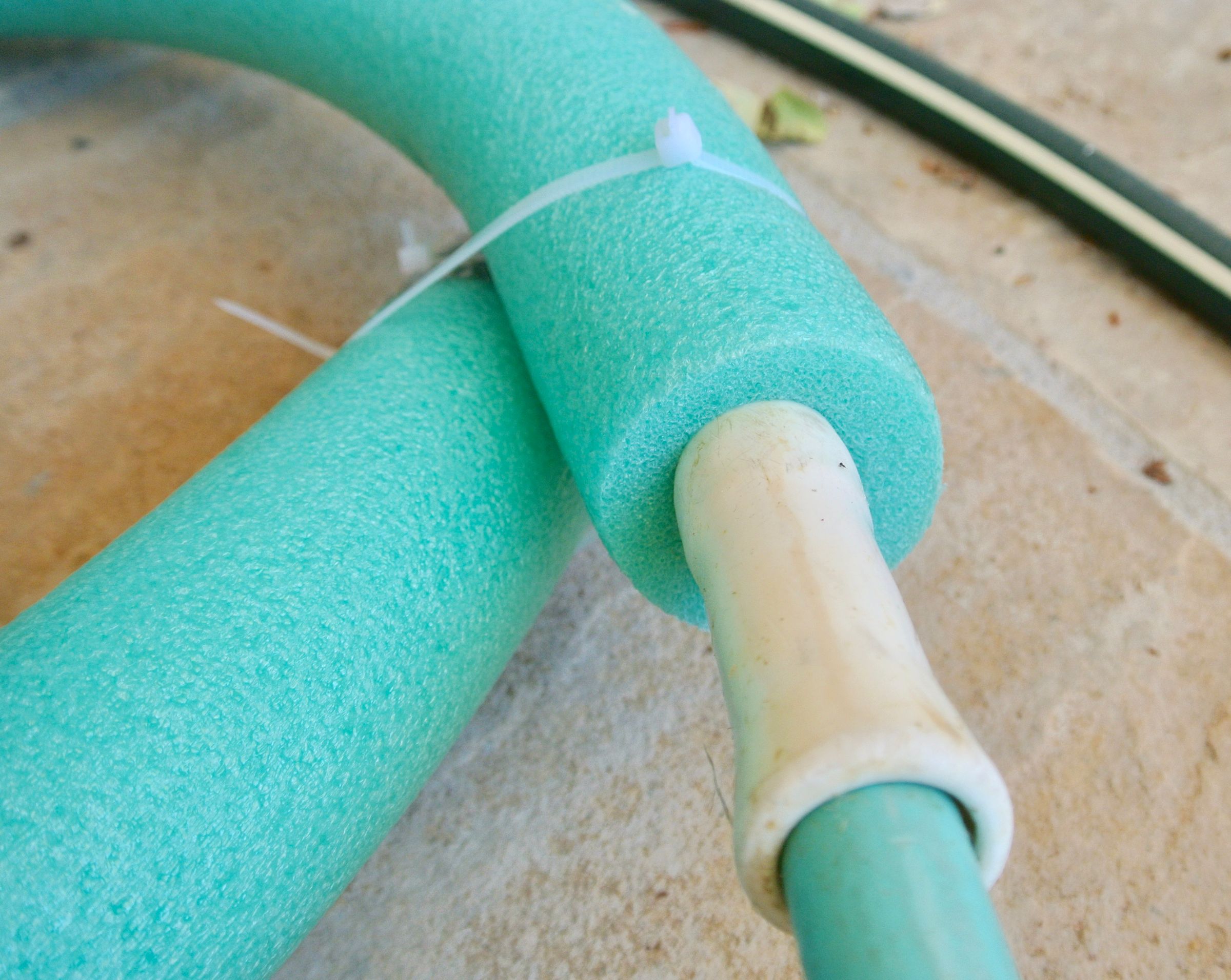 Use a Pool Noodle As a Mini Shower : 5 Steps (with Pictures ...