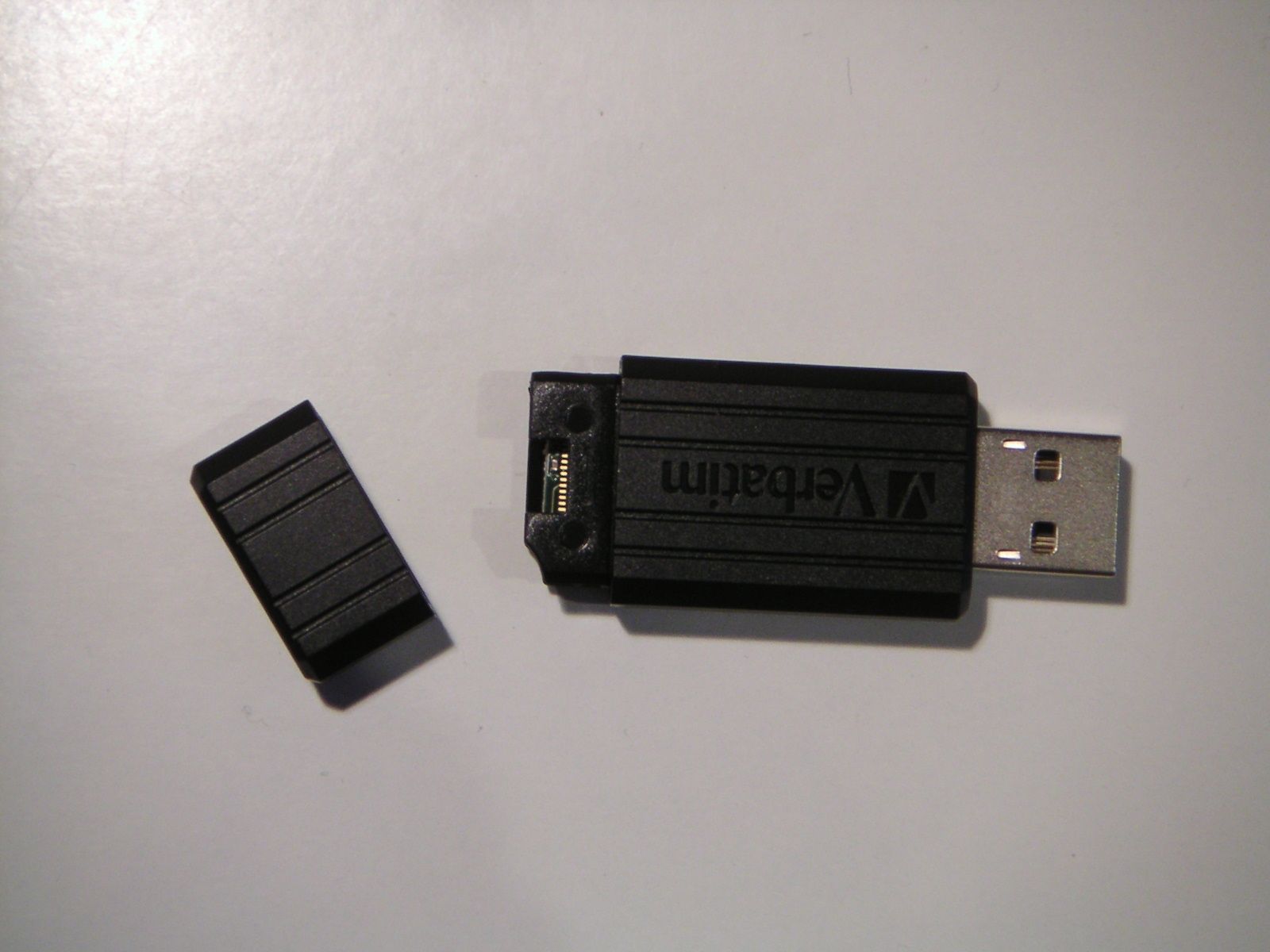 USB Memory Lipstick : 7 Steps - Instructables