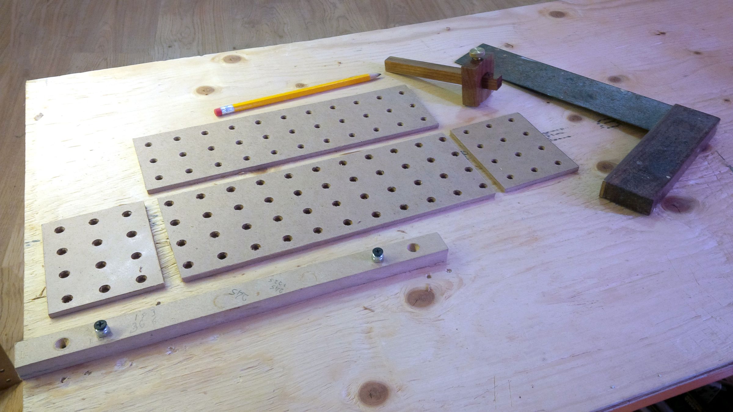 Portable Pegboard Workstation : 10 Steps (with Pictures) - Instructables
