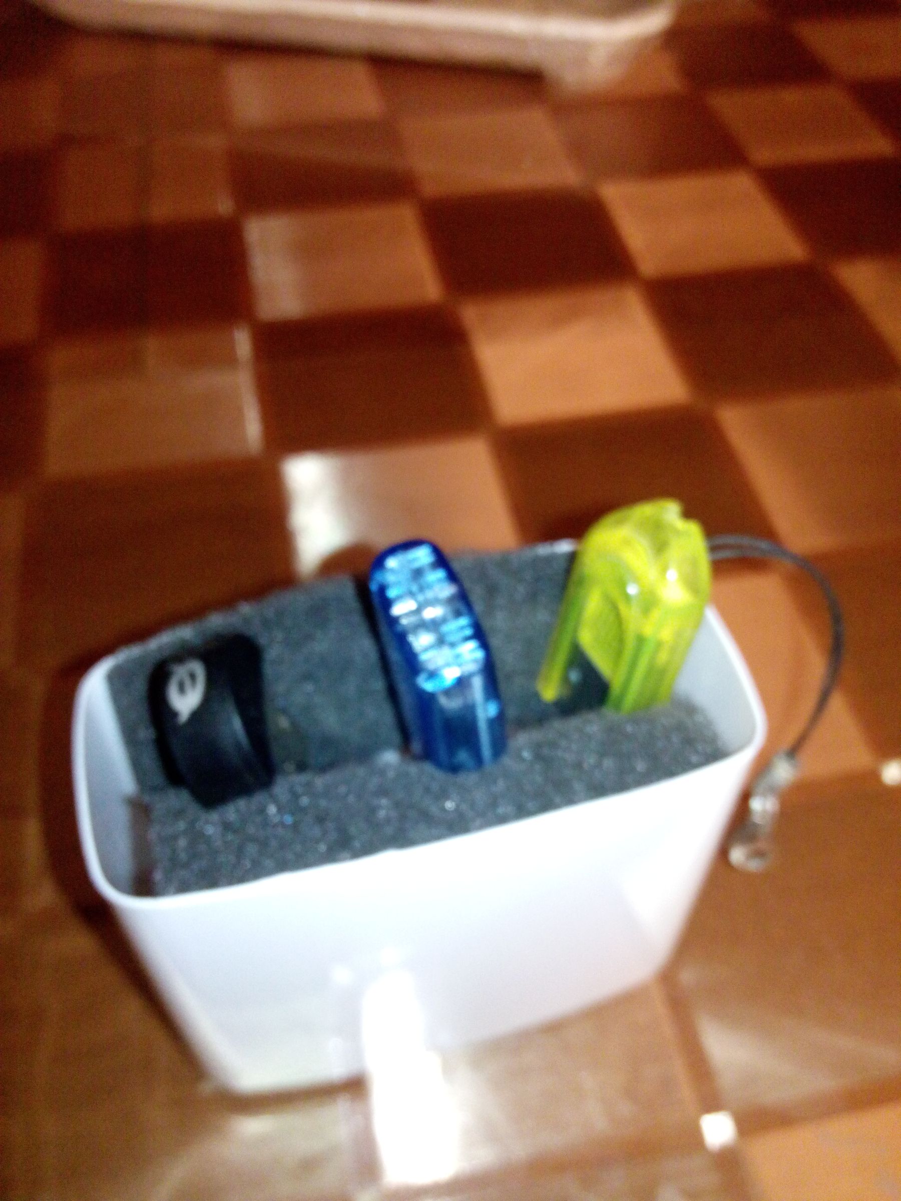 Pendrive & USB Stuff Holder - Instructables