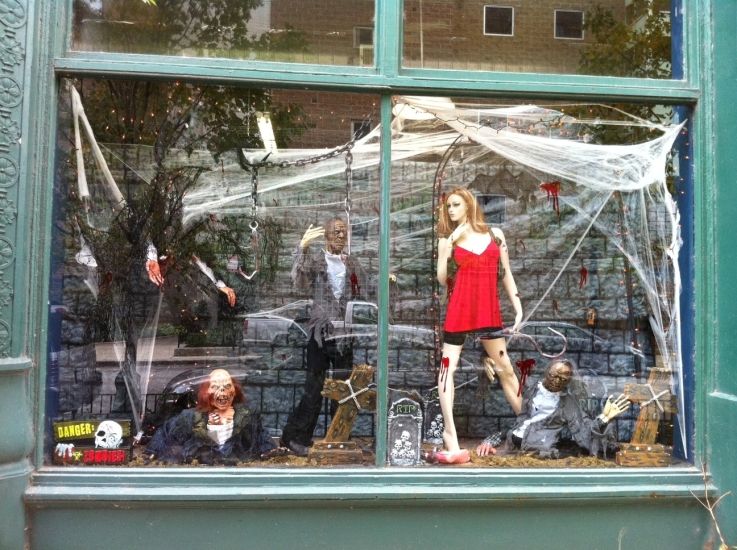 Halloween Store Window Decore - Instructables