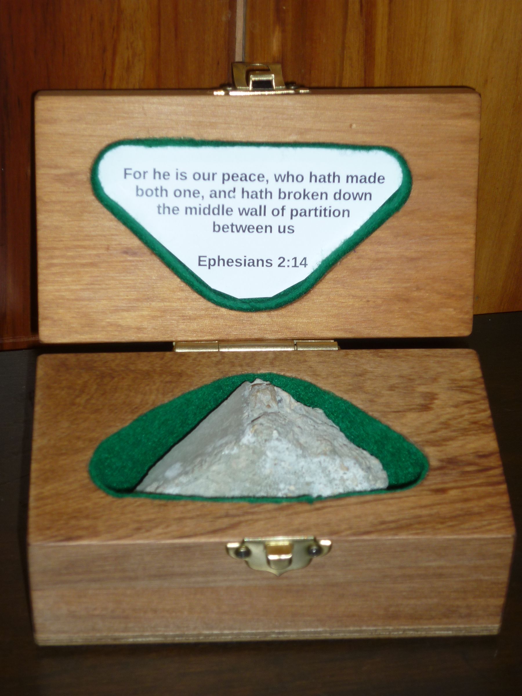Display and Storage Case : 8 Steps - Instructables