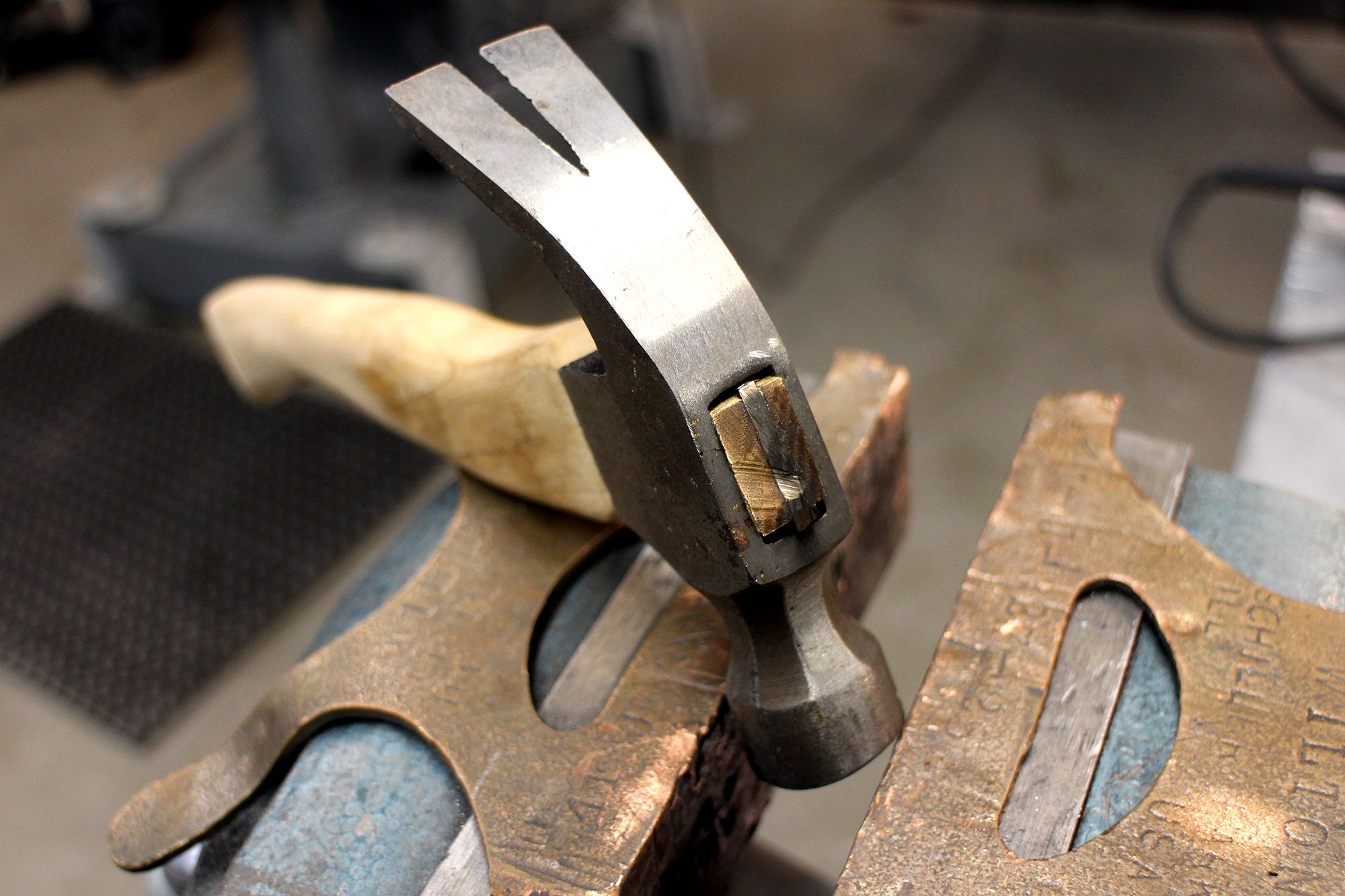 Hammer Restoration : 21 Steps (with Pictures) - Instructables