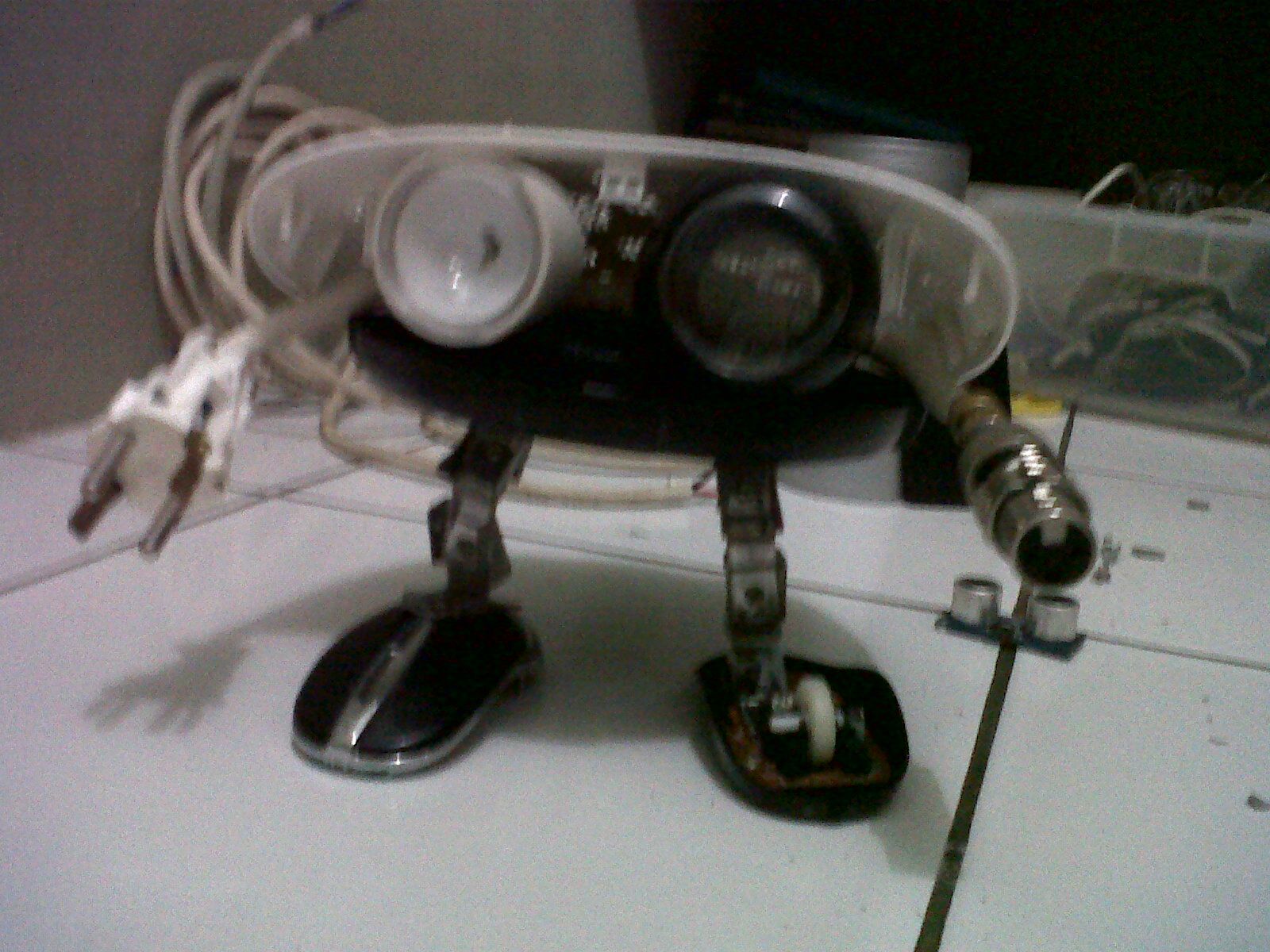 Build Junk Bot : 7 Steps - Instructables