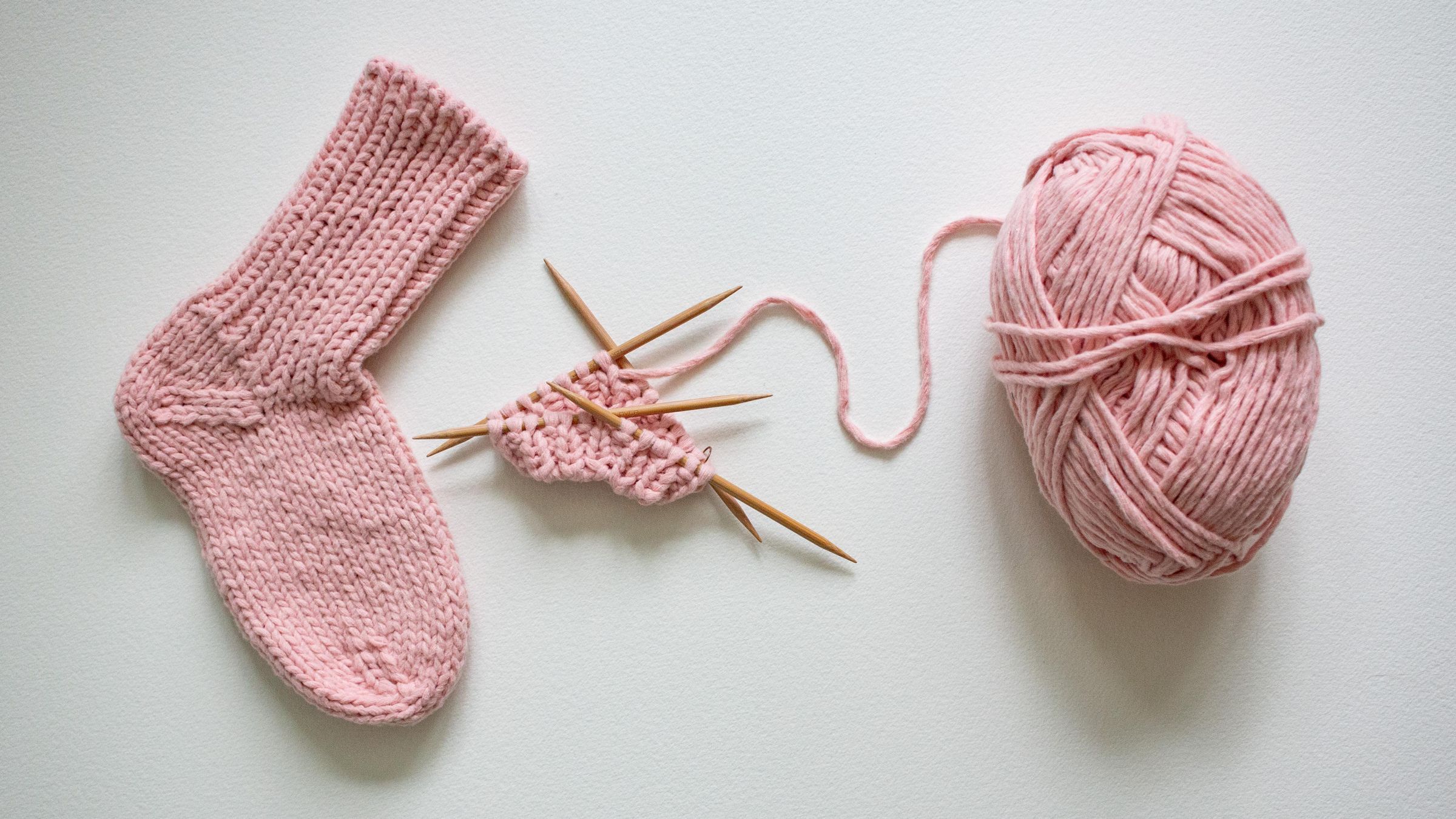 Alternating Cable Cast on in the Round Tutorial : 13 Steps (with ...
