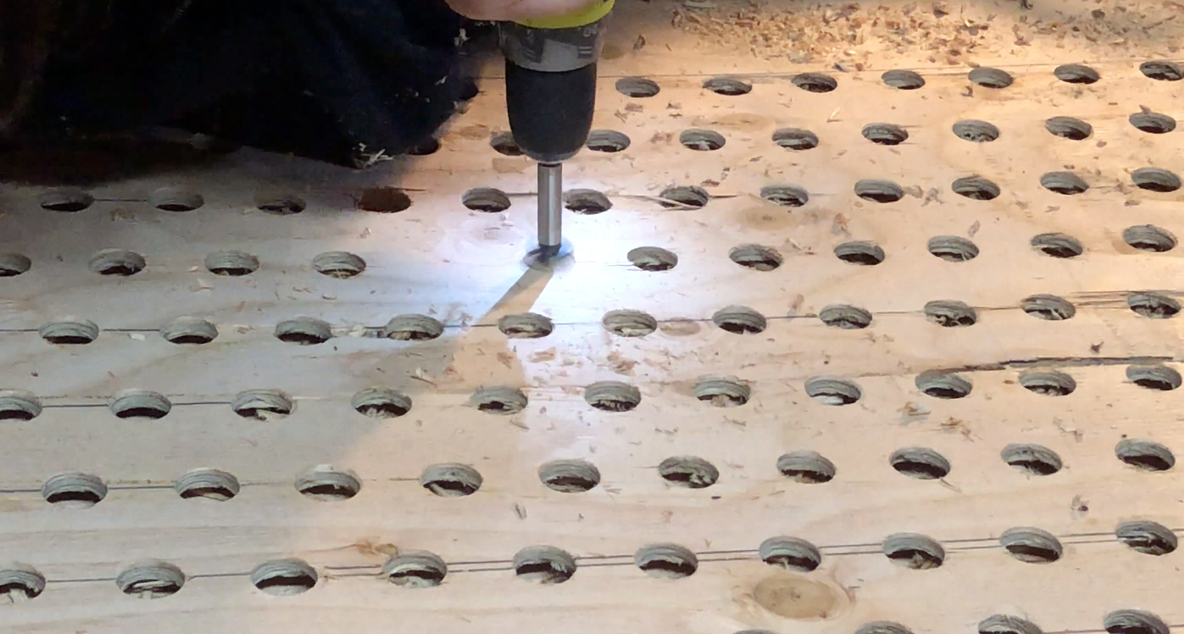 Giant 4x8ft Lite Brite! : 9 Steps (with Pictures) - Instructables