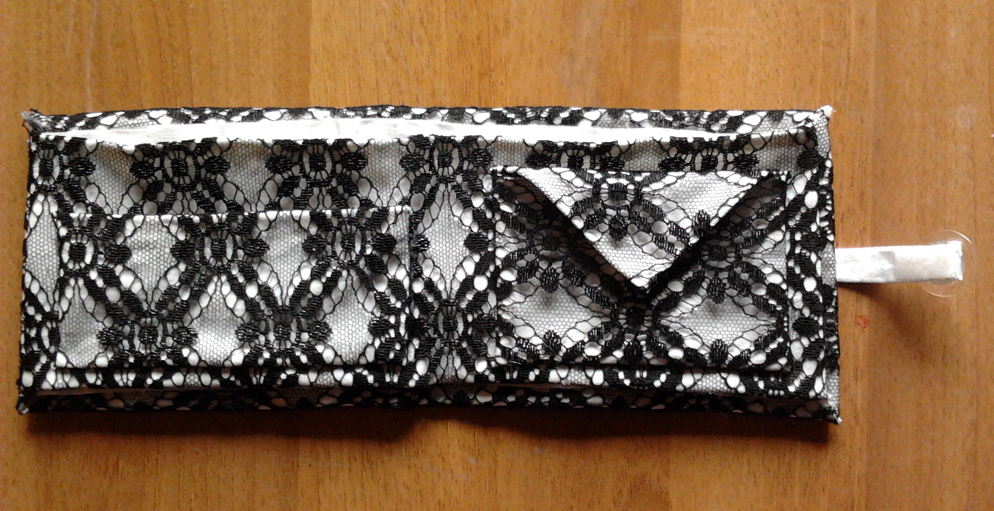 Lace Wallet : 8 Steps (with Pictures) - Instructables