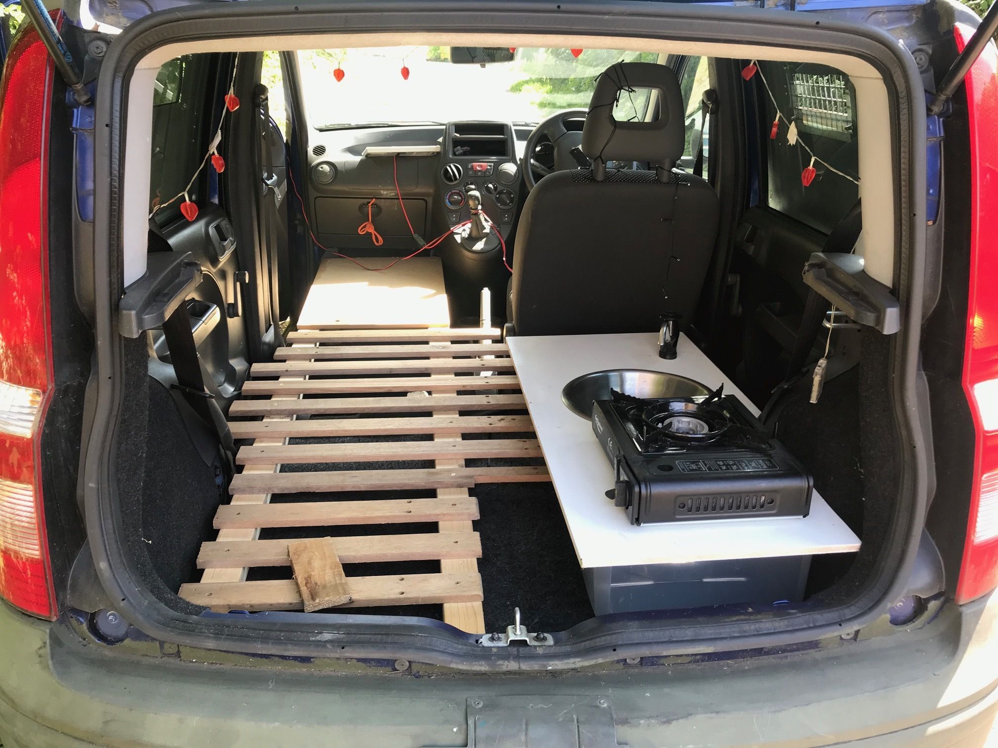 Camping Car ( Apocalypse Car ) : 17 Steps (with Pictures) - Instructables