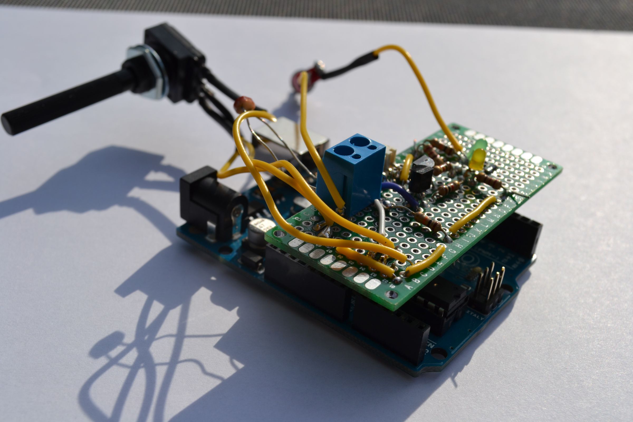 Laser Triggered High Speed Photography (for $5 +arduino) : 6 Steps - Instructables