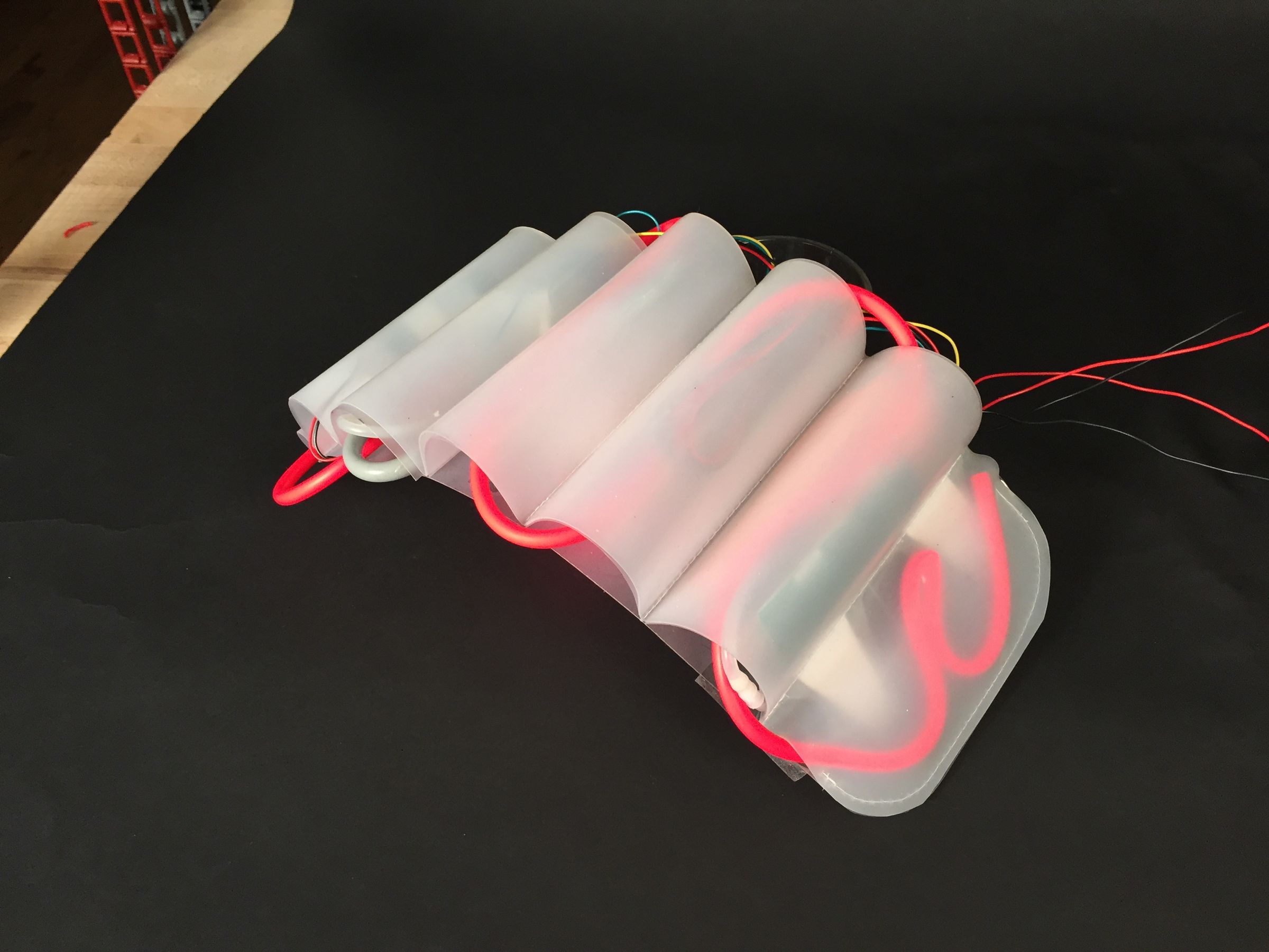 Inch Worm Soft Robot : 16 Steps (with Pictures) - Instructables