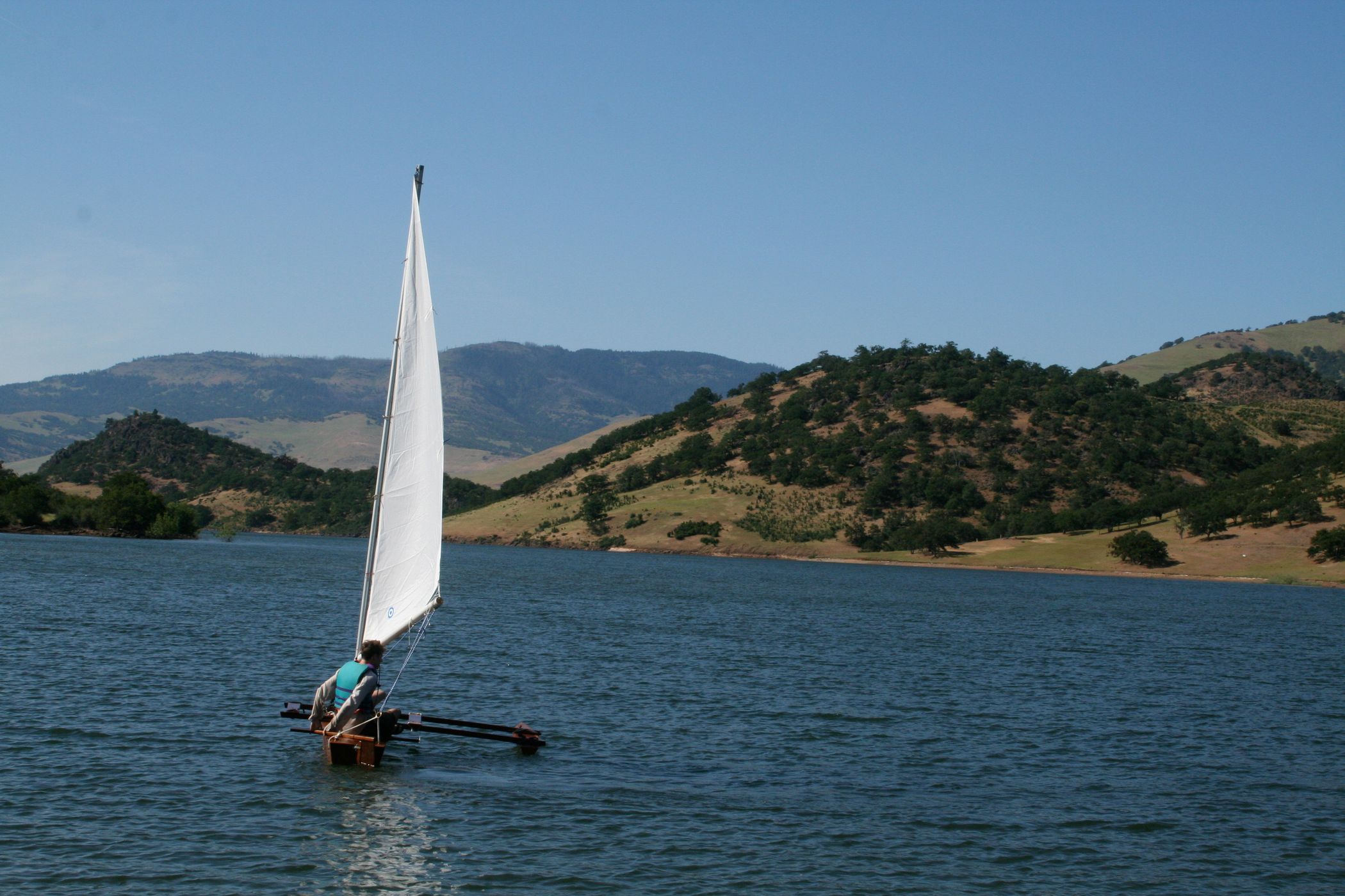 Outrigger Canoe With Freestanding Mast : 8 Steps - Instructables