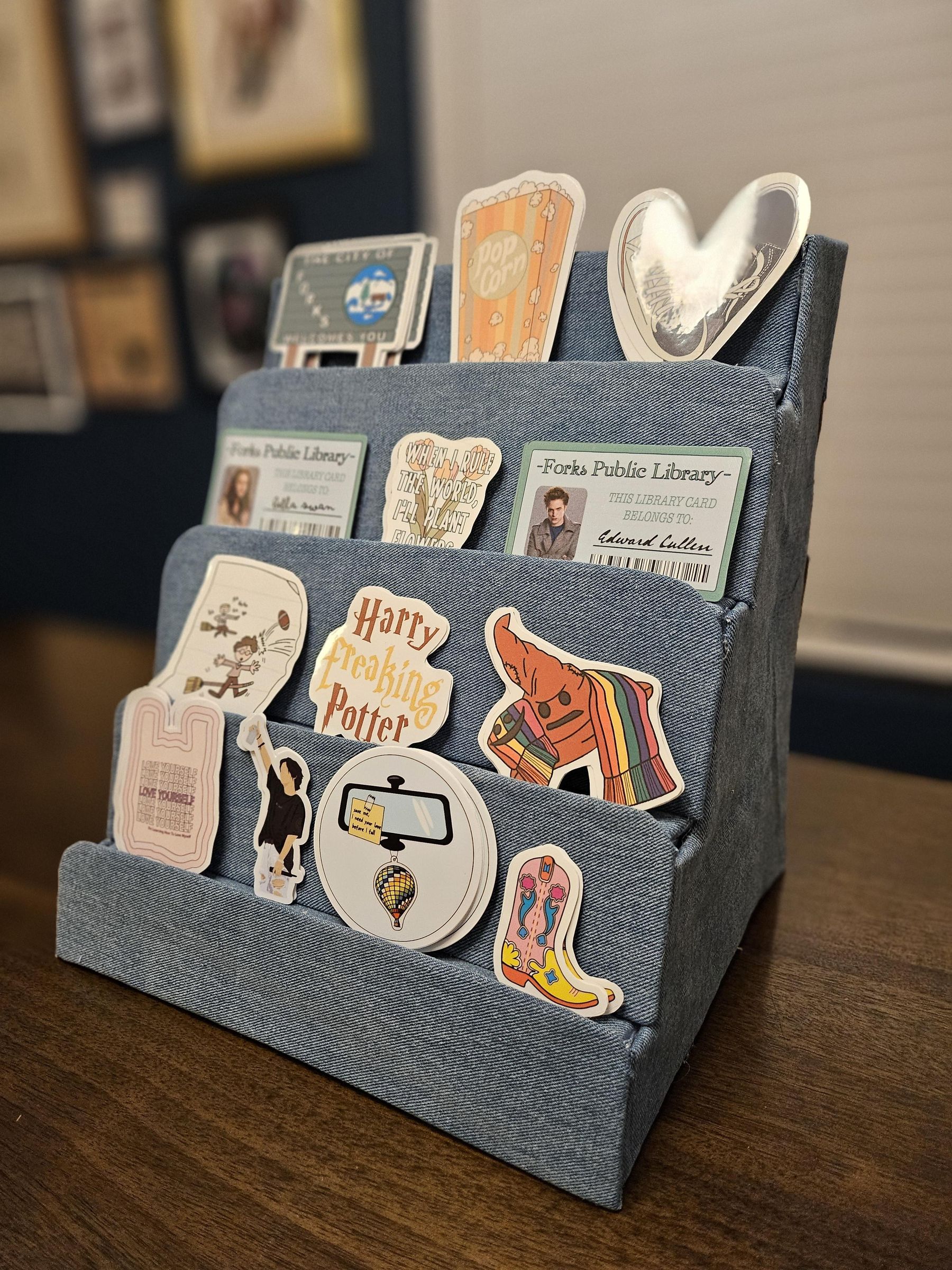 Cardboard & Denim Sticker Display : 7 Steps (with Pictures) - Instructables