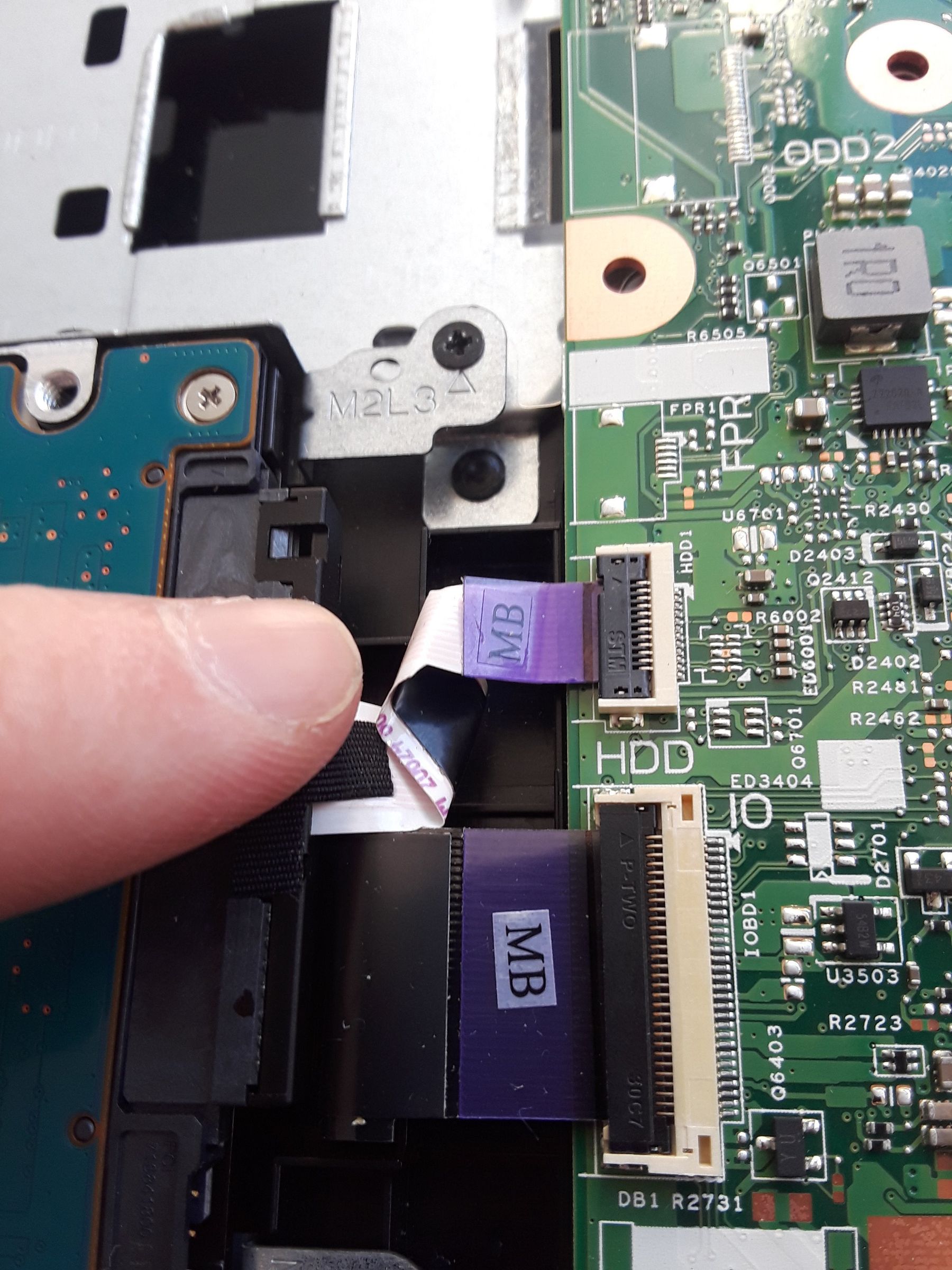 How to Access a Dell Inspiron 15 3000 Series Hard Drive : 10 Steps ...