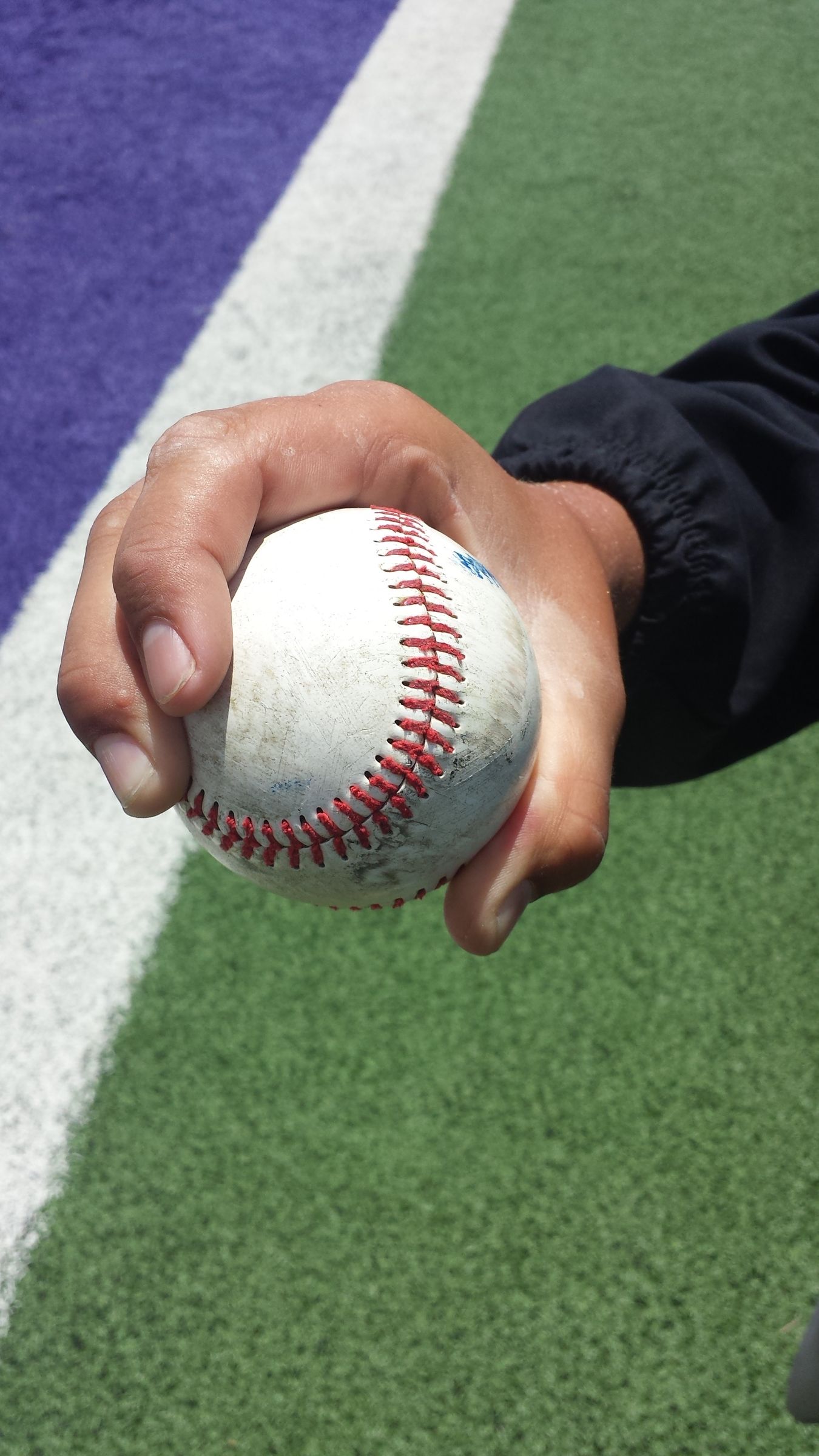 How to Properly Throw Curve Ball : 5 Steps - Instructables