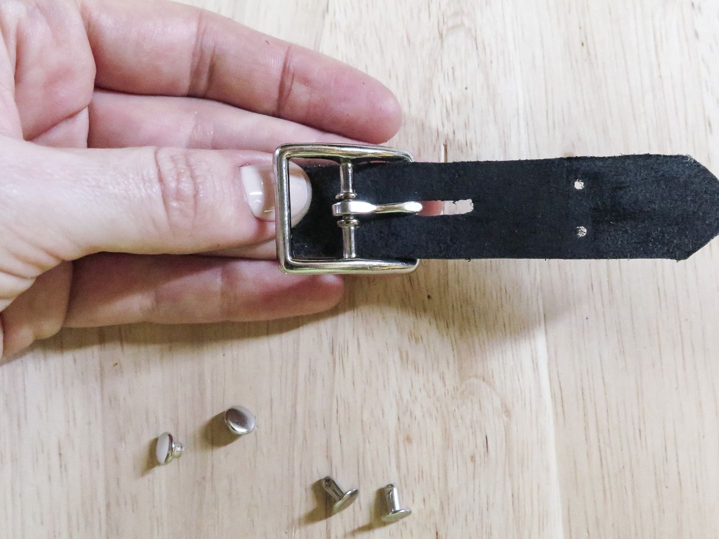 Leather Hardware: Buckles and Clasps : 9 Steps - Instructables