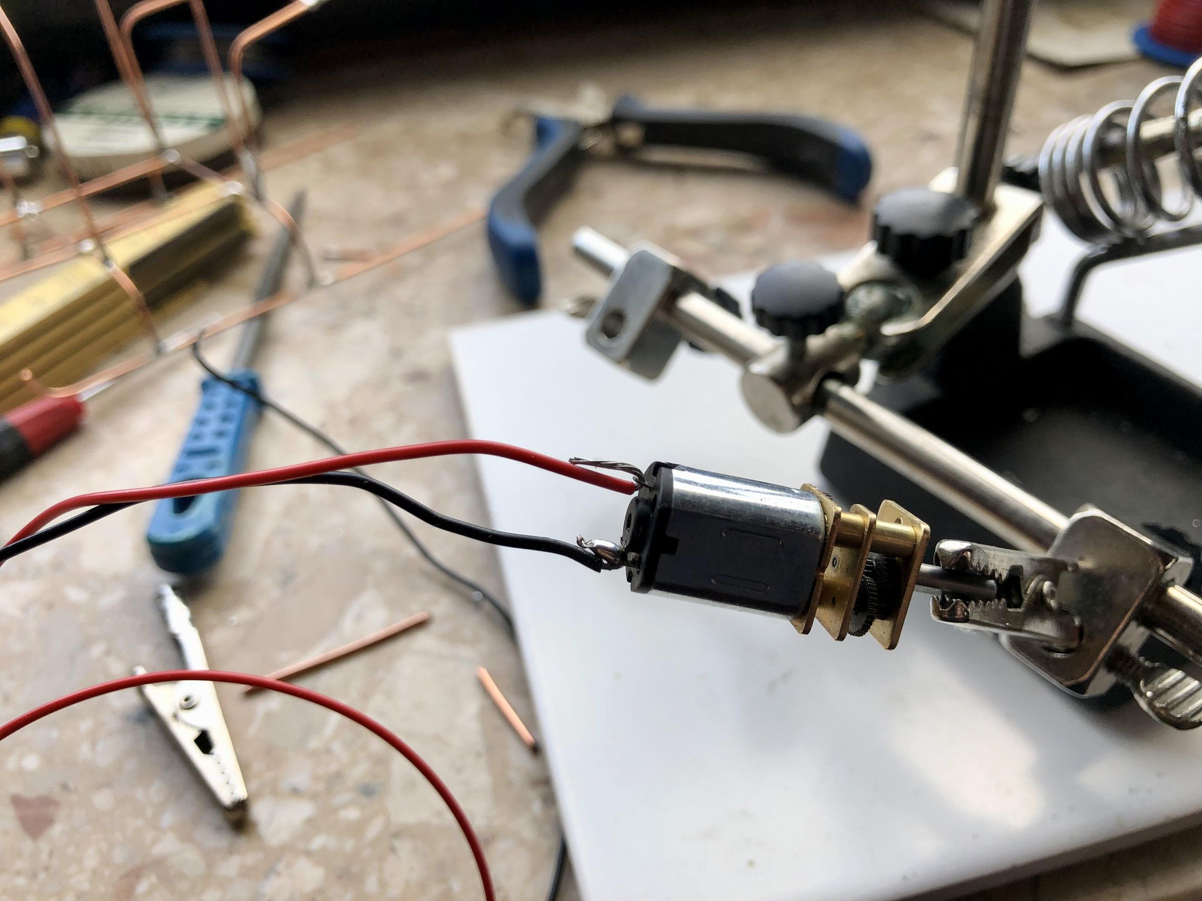 Helicopter - Battery/Solar - Wire Bending : 11 Steps (with Pictures ...
