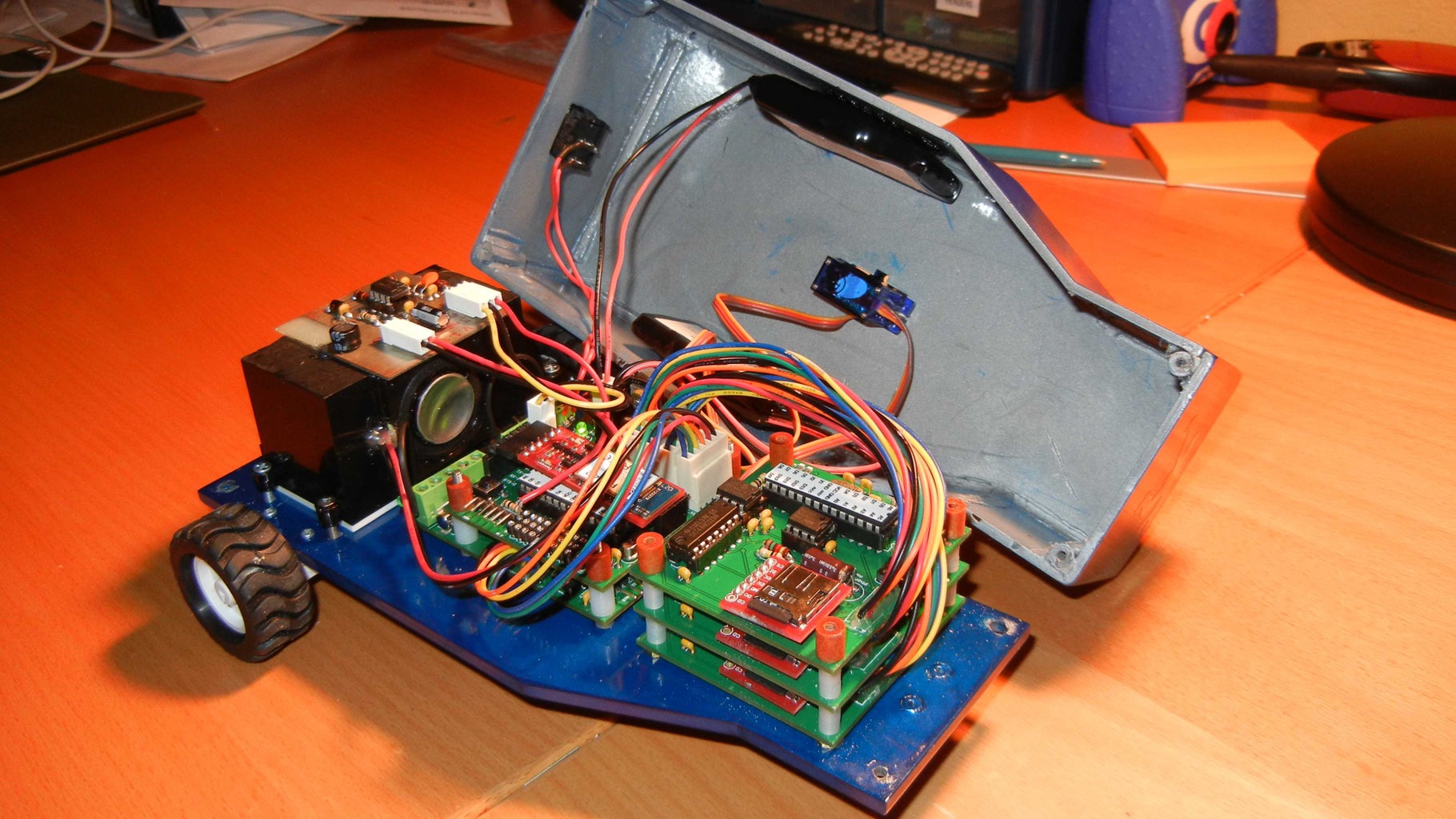 Jabberbot The Arduino Robot With An Atmega Brain And Bluetooth Braun Instructables